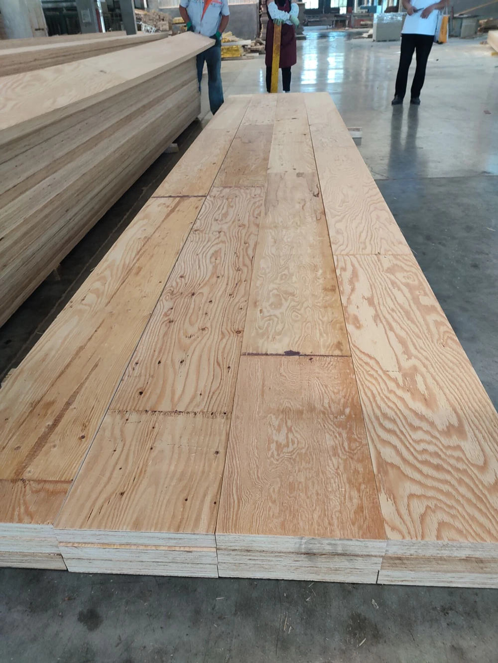 2X4 Radiata Pine Lumber Pine LVL with Waterproof Painting for ...