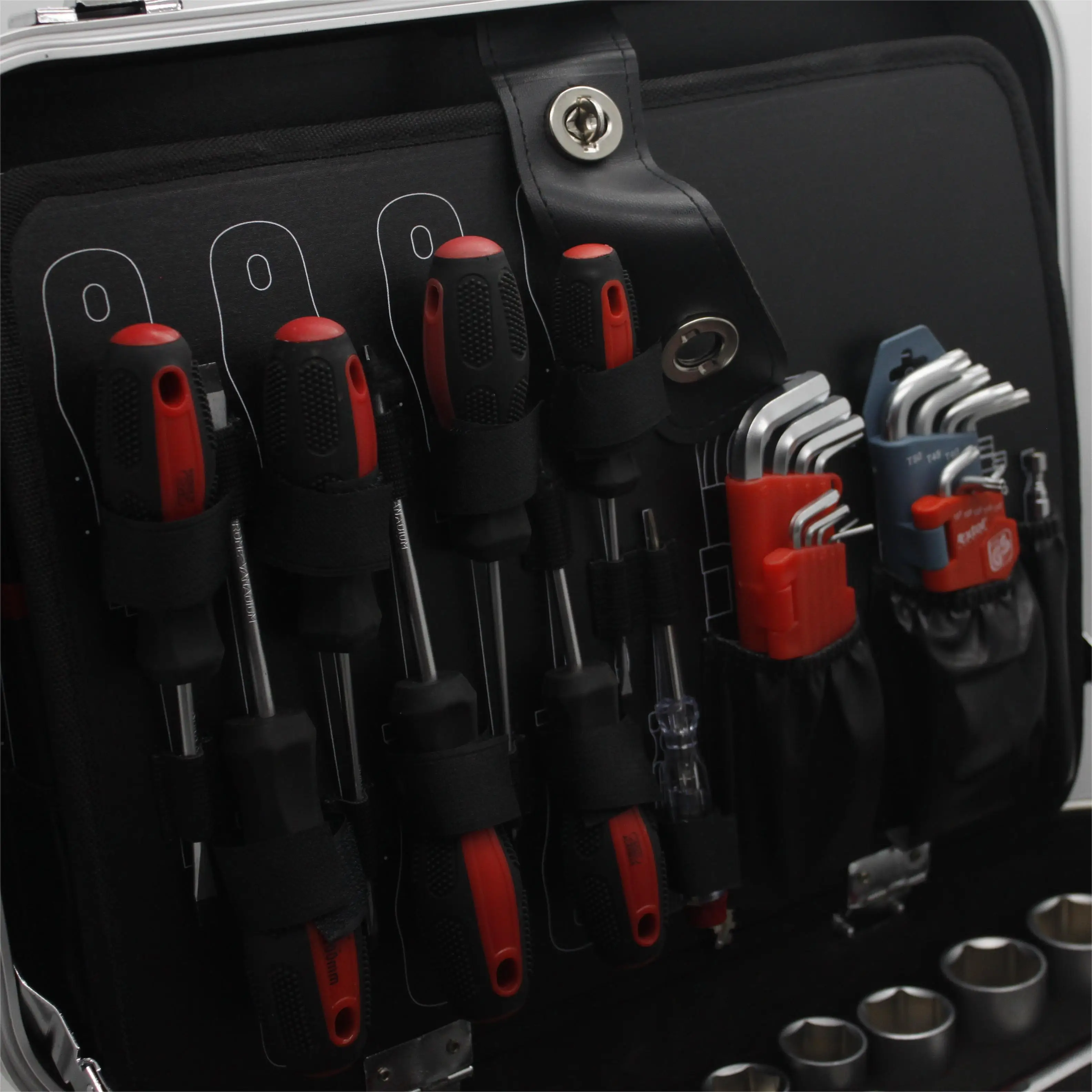 153 Pcs Comprehensive DIY Mechanics Tool Set in Aluminium Case Bulk ...