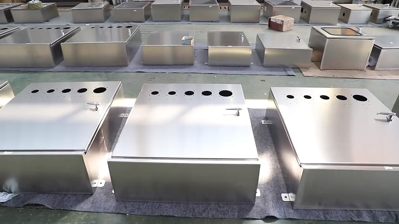 Custom Low Voltage Power Distribution Box Electric Metal Enclosure 110v ...
