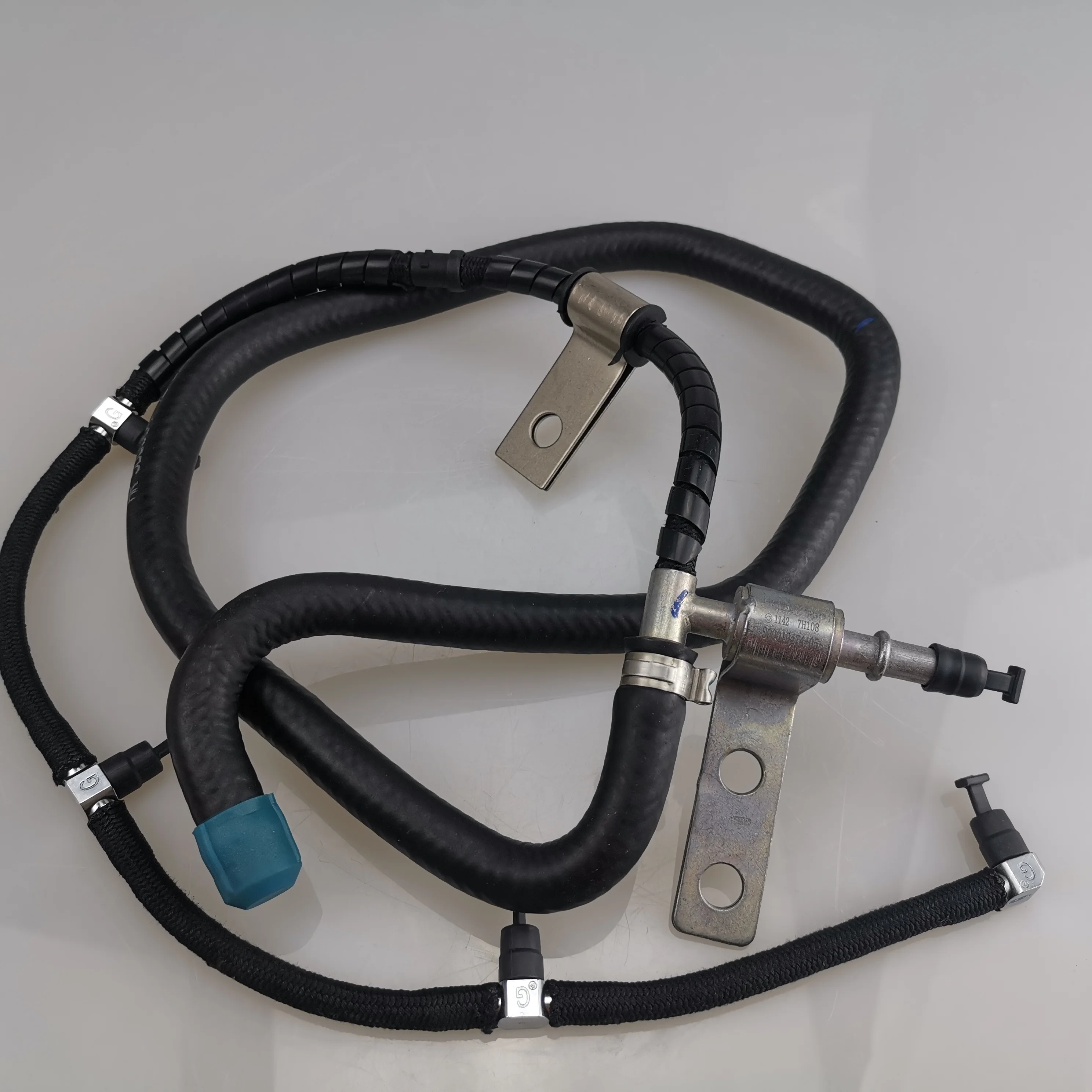 SAIC MAXUS V80 Fuel Return Pipe Main Pipe Assembly C00014627