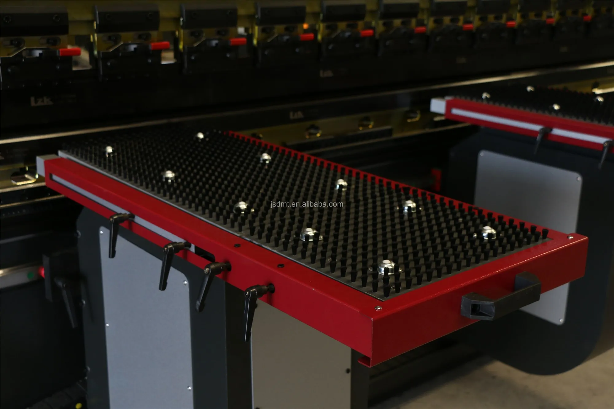 Easy Bending Sheet Auto Follow System Hpb-250t/3200 Da53t Cnc Bending ...