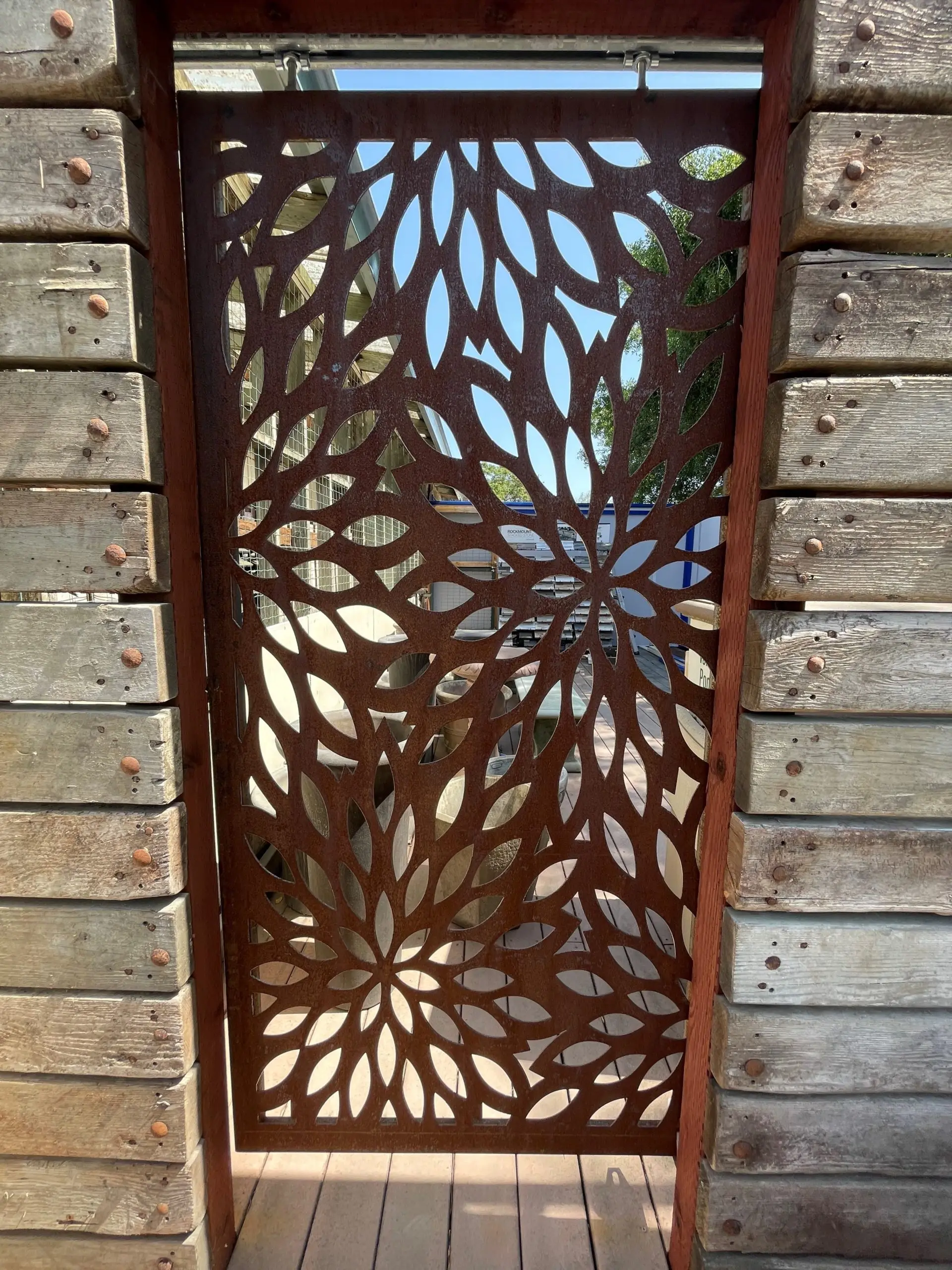 Living Room Partition Wall Laser Cutting Hollowed-out Flower Modeling ...