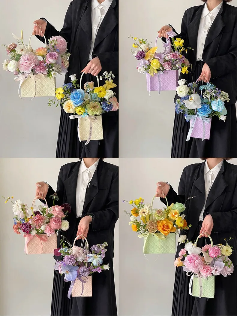 Luxury Flower Packaging - Elegant Tote Bags for Arrangements