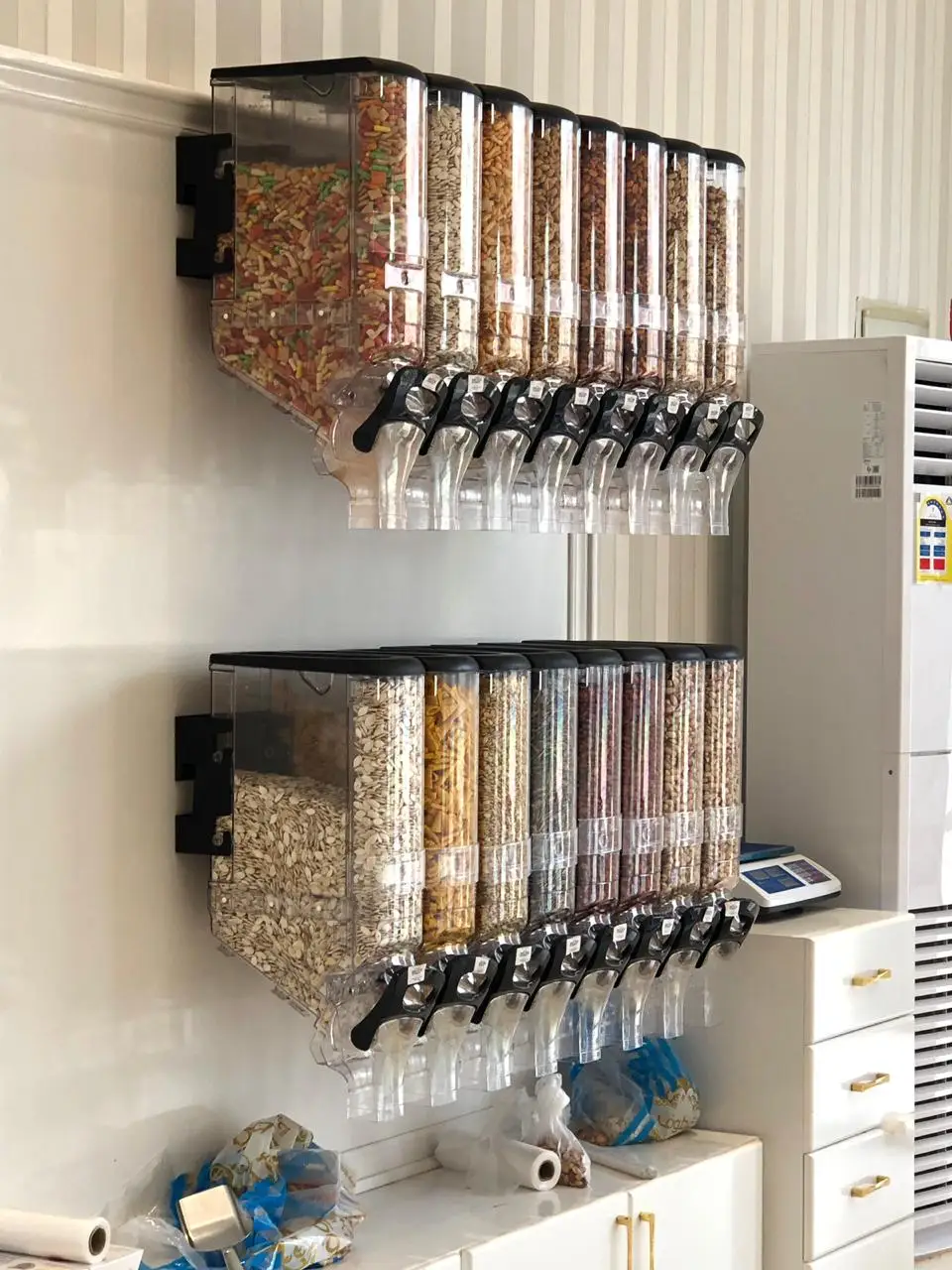 Wall Mounted Bulk Candy Dispenser Cereal Dispensers