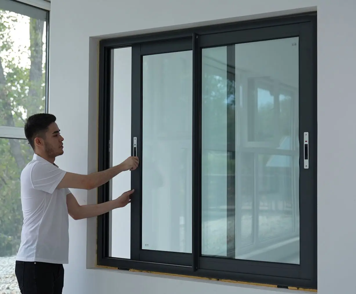 Northtech N8200 Metal Sliding Windows - Burglar Proof & Soundproof