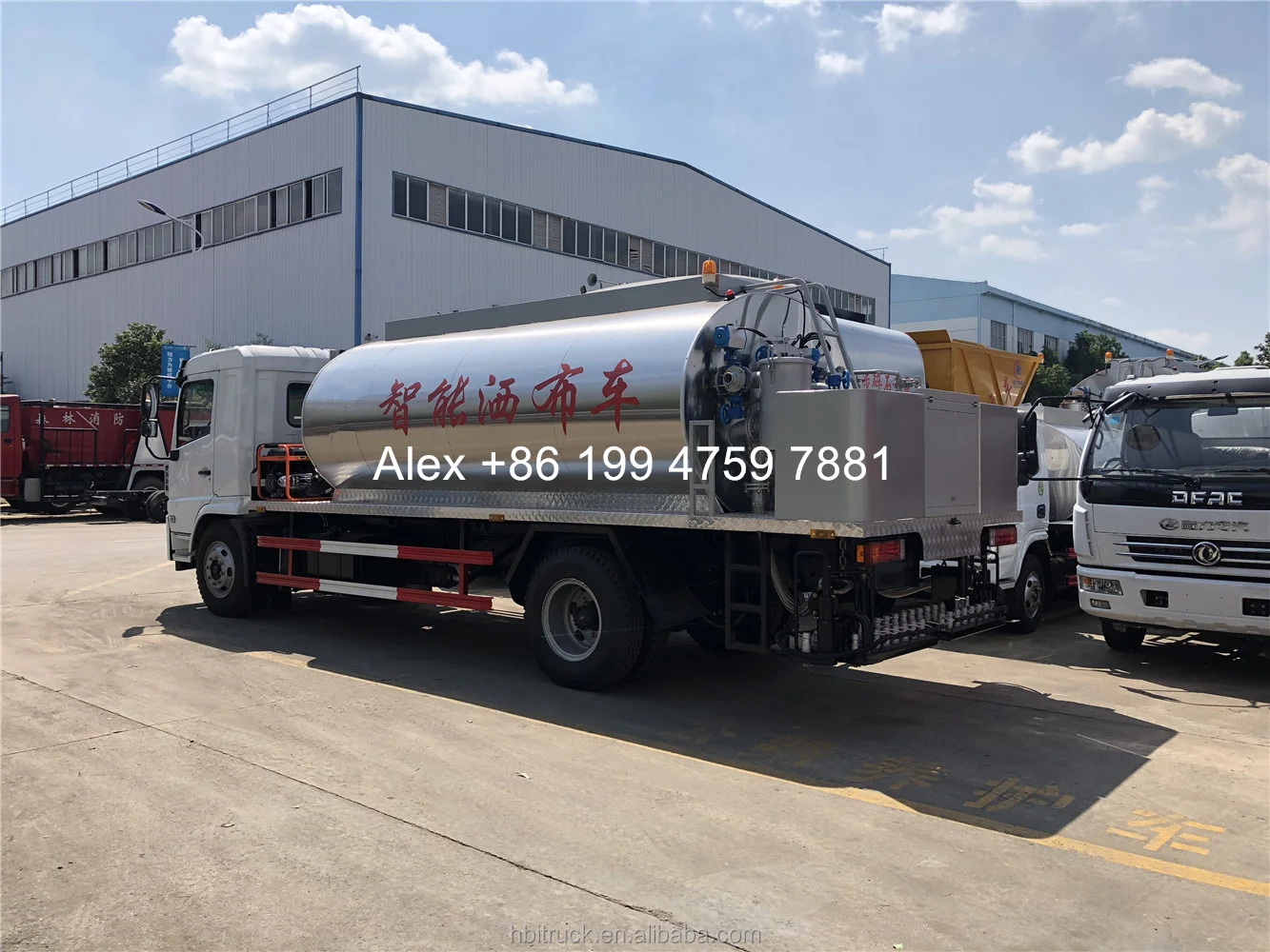 4x2 Shacman 12000 Liters Bitumen Trucks For Sale - Buy Bitumen Trucks ...