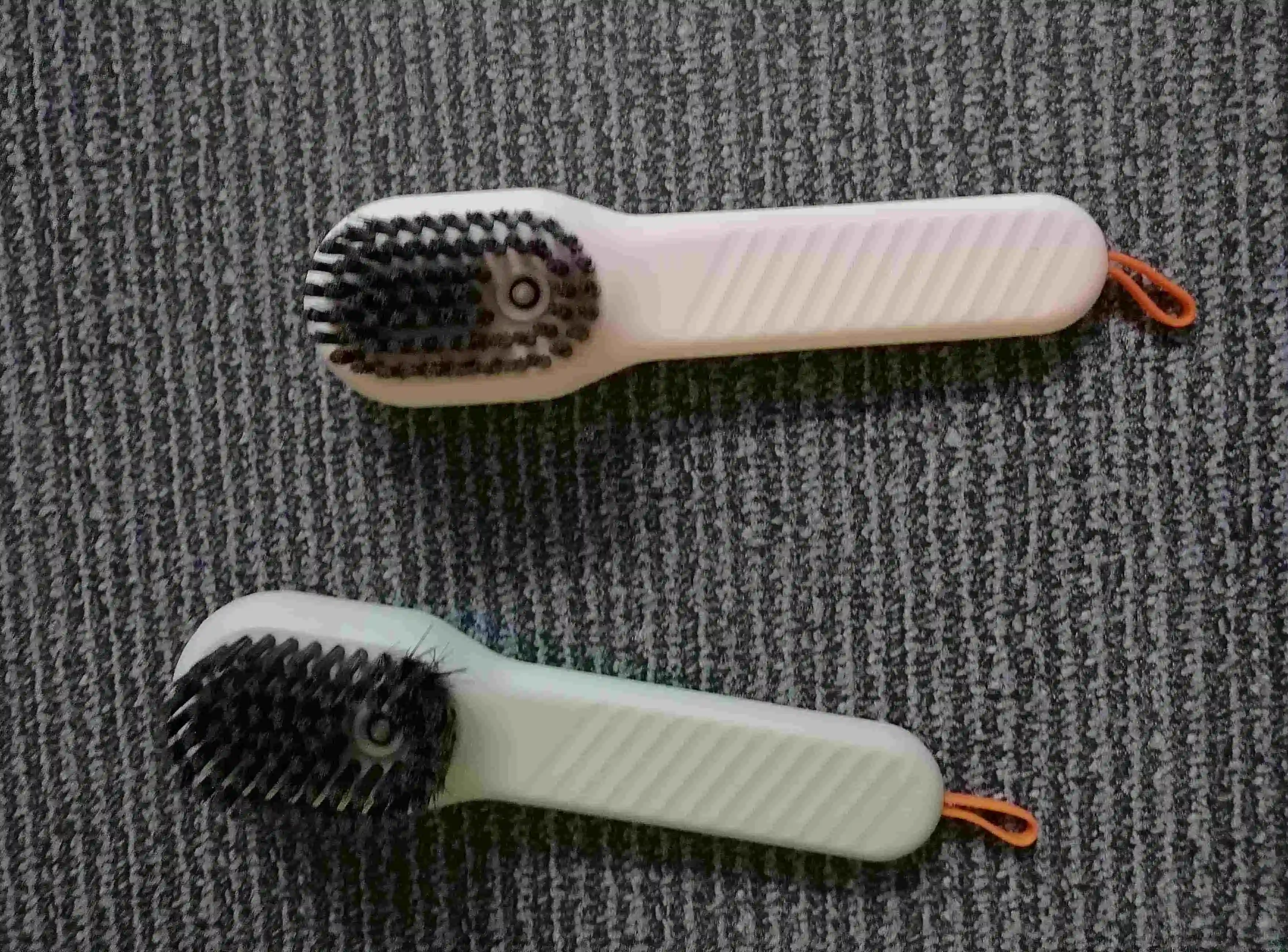 Automatic Liquid Laundry Scrub Brush with Soap Dispenser