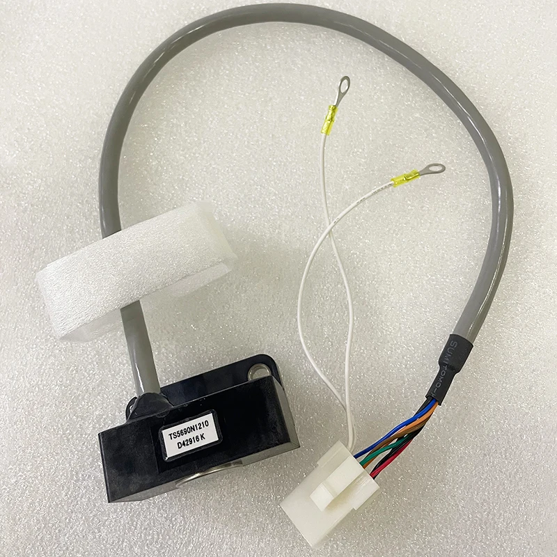 New Original Fanuc Ac Servo Motor A06b-2061-b307#0100 In Stock - Buy ...