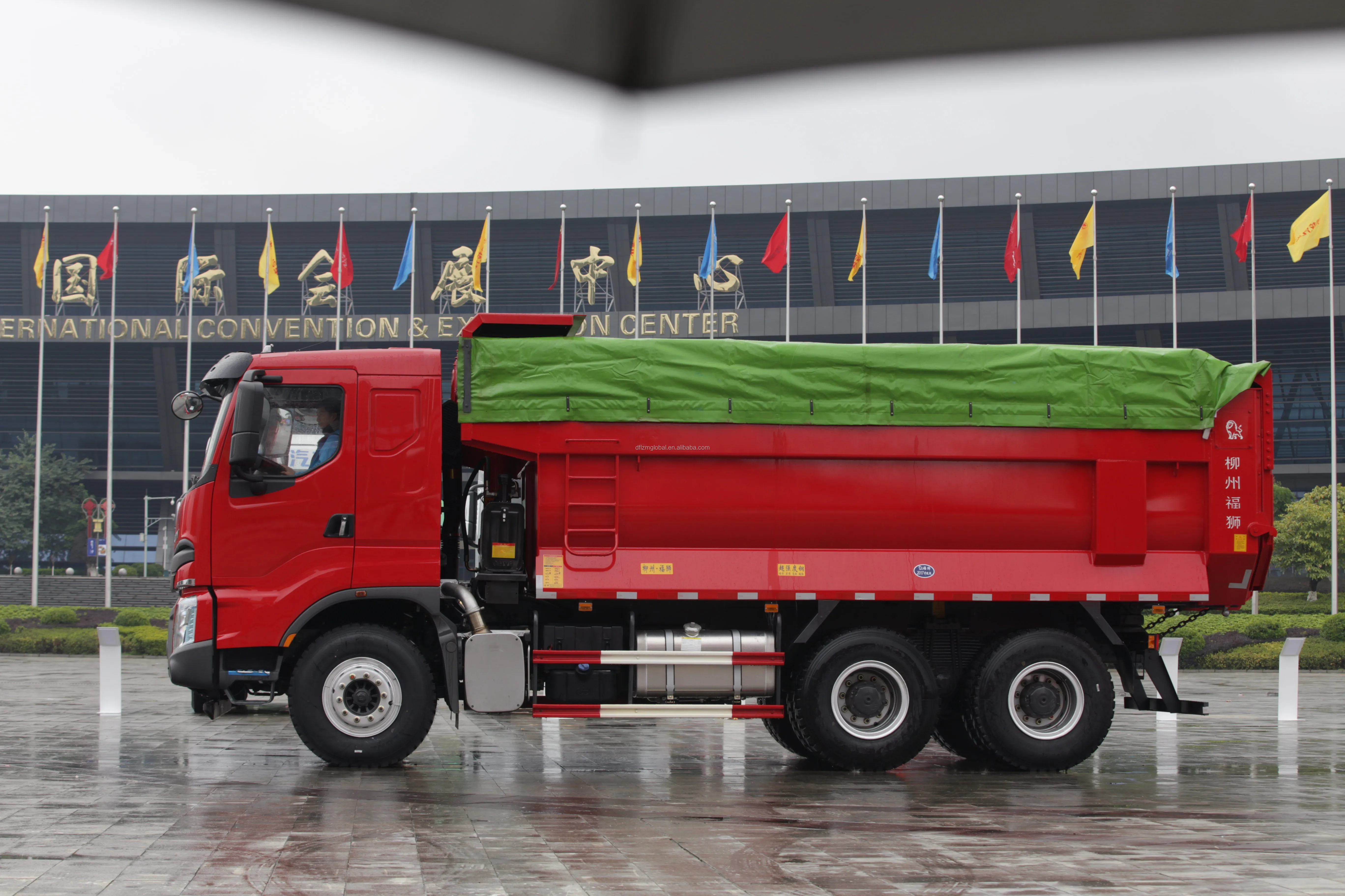 Fuel-efficient Chenglong H7 6x4 Dump Truck 385hp Truck Tripper With ...