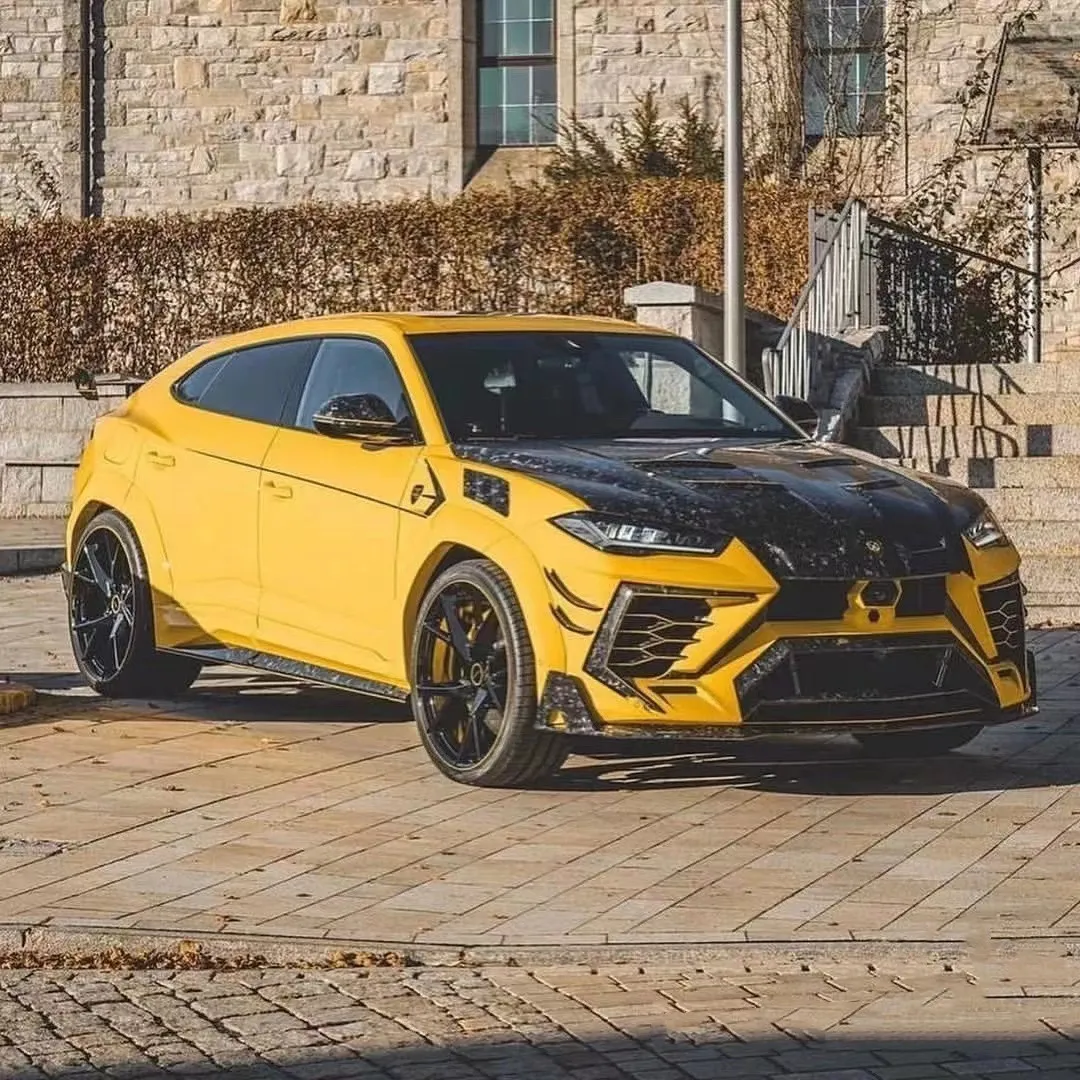 Lamborghini Urus Carbon Fiber Body Kit: MSY