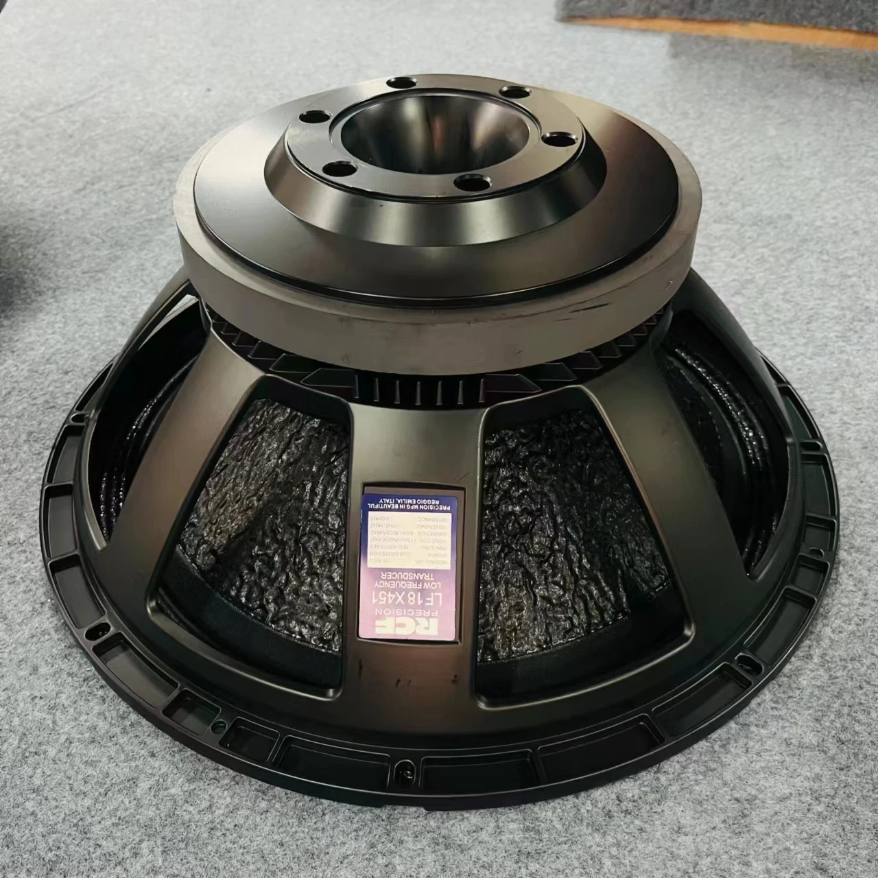 LF18X451 18 Inch Speaker Driver - Big Bass for Professional Use