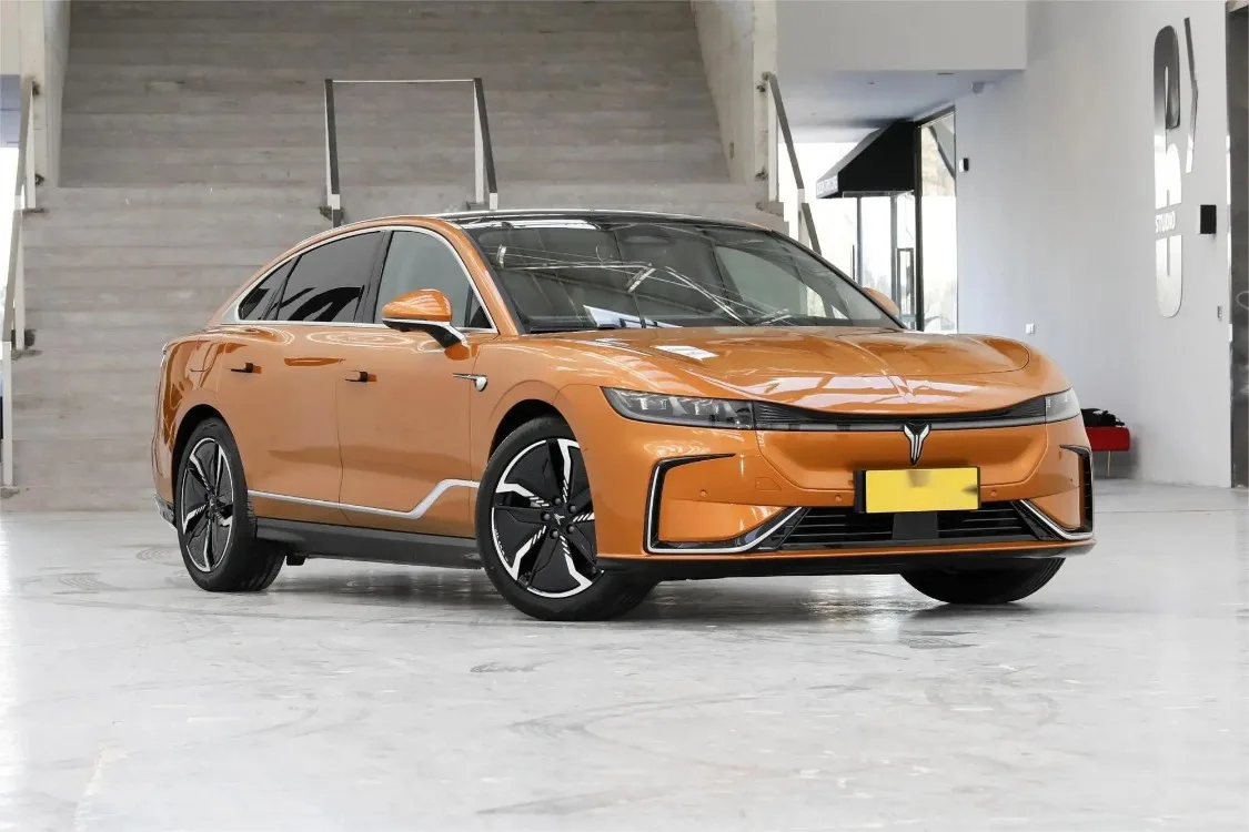 Luxury Ev Car Voyah/lantu Chasing Light 730km 580km Long Range Edition ...