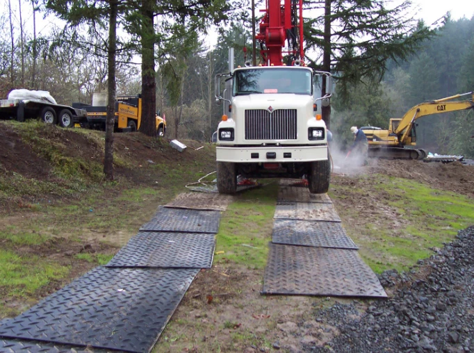 4x8 Hdpe Ground Protection Mats Muddy Pavement Road Mat Polyethylene ...