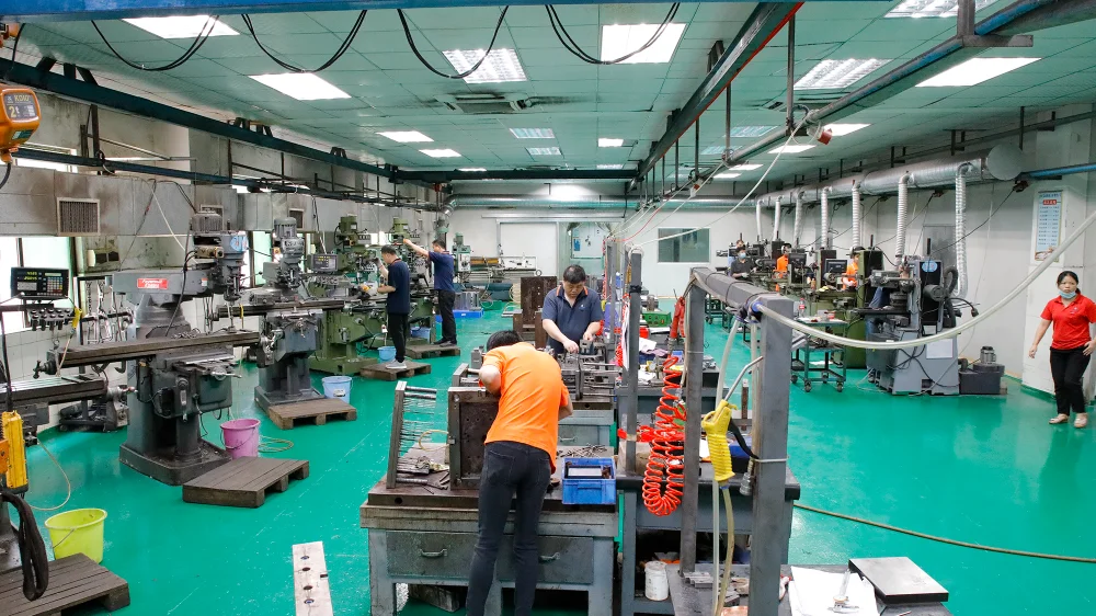 Alibaba.com: 30 Years Factory Cheap Plastic Injection Moulding Parts ...