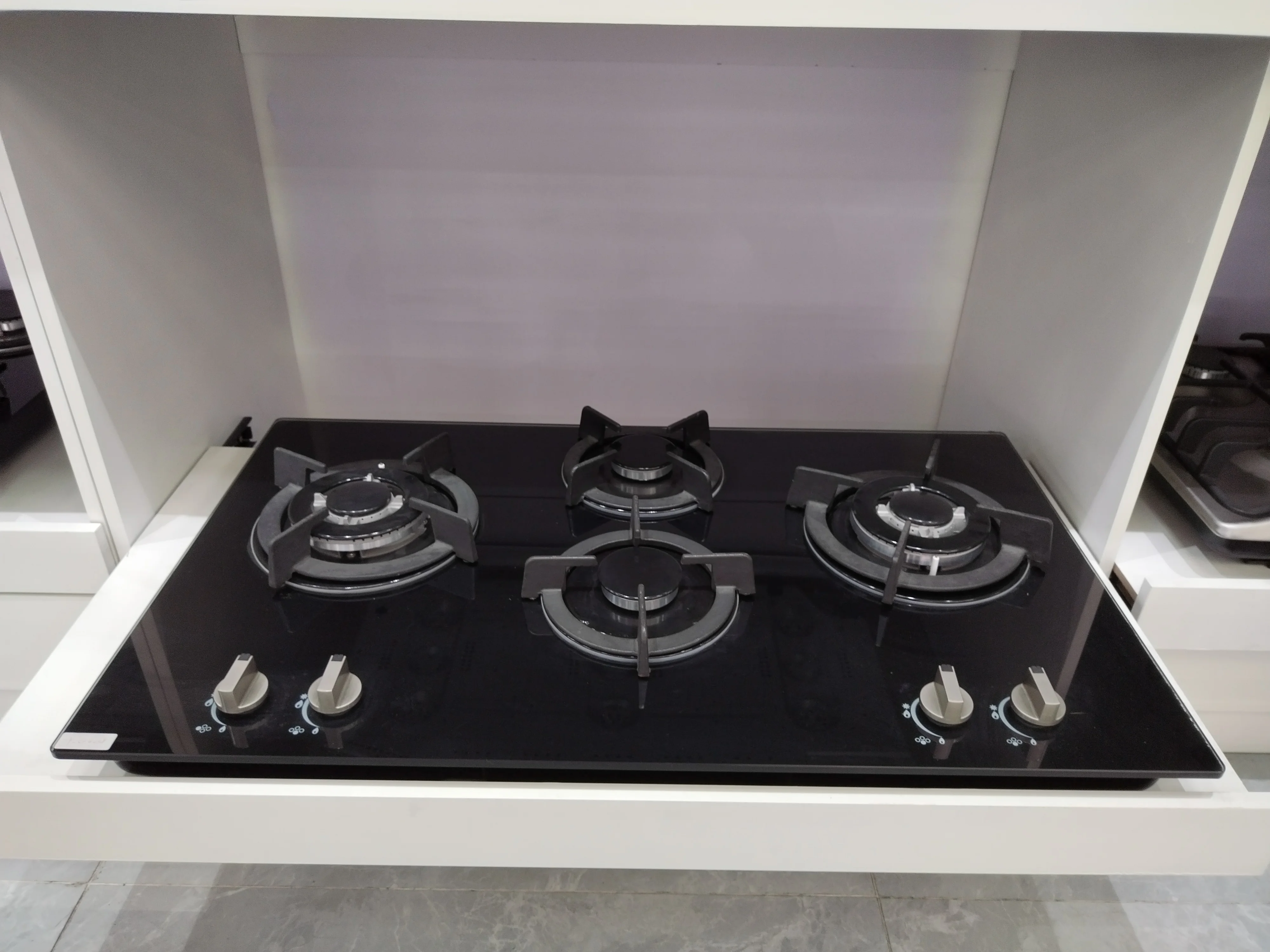 Explosive New Design Cooker Stove Low Price 4 Burner Gas Stove Tempered ...