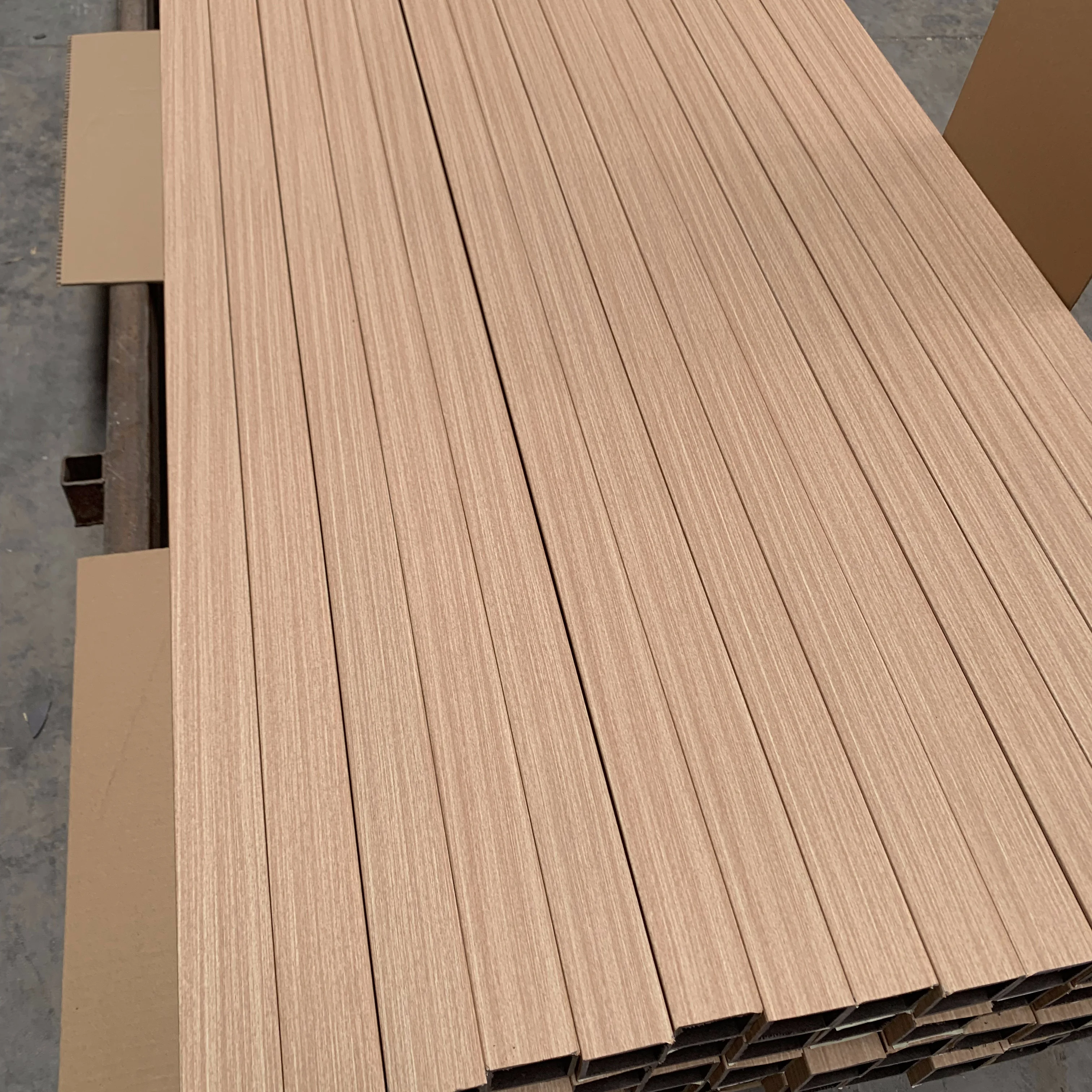 High Quality Wall Panel Wpc Ceiling Panel For Decorative Moistureproof Woodgrain Wpc Ceiling ...