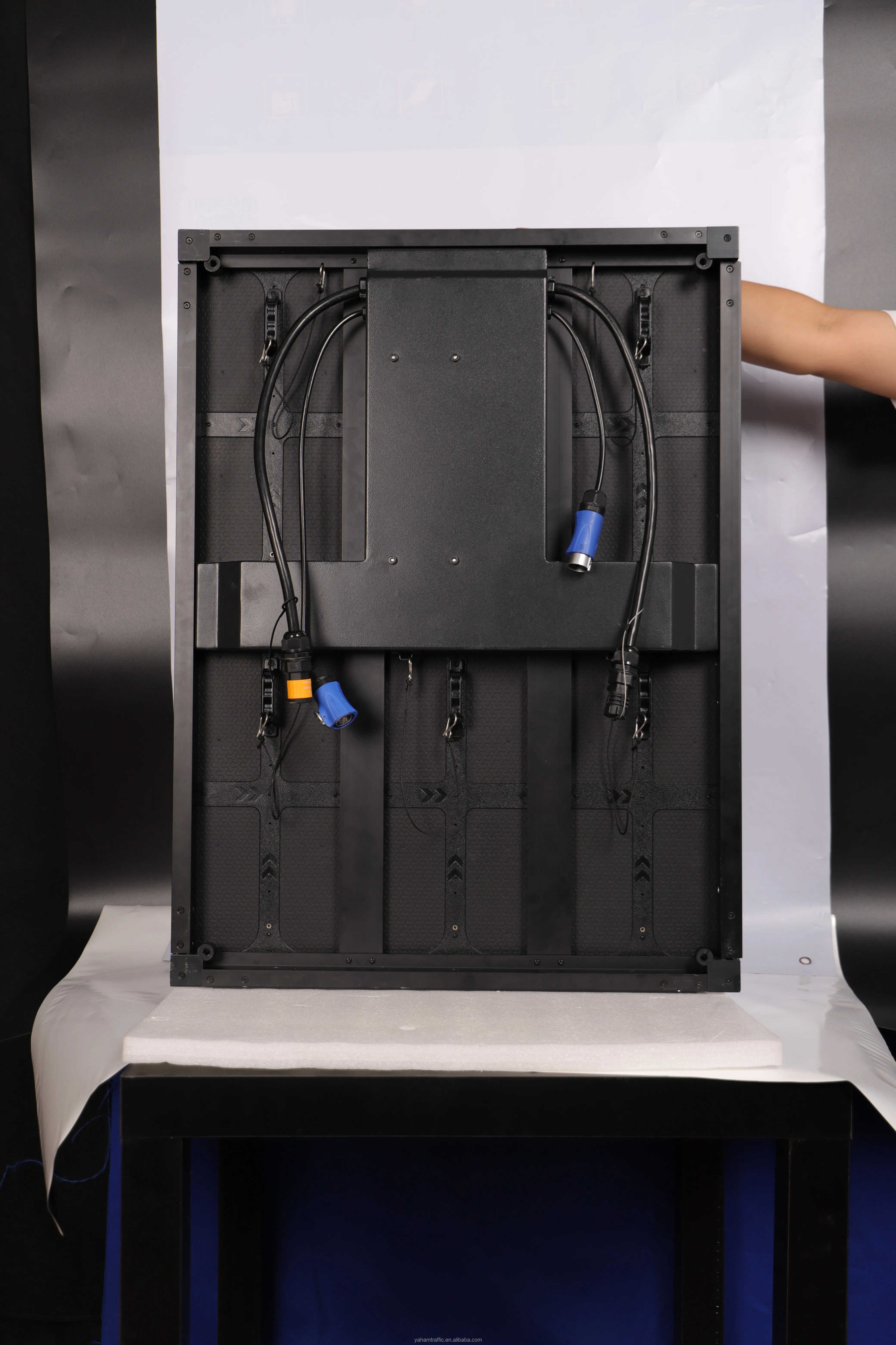 Center-hung Video Ring LED Sports Advertising - 4 Sided Scoreboard