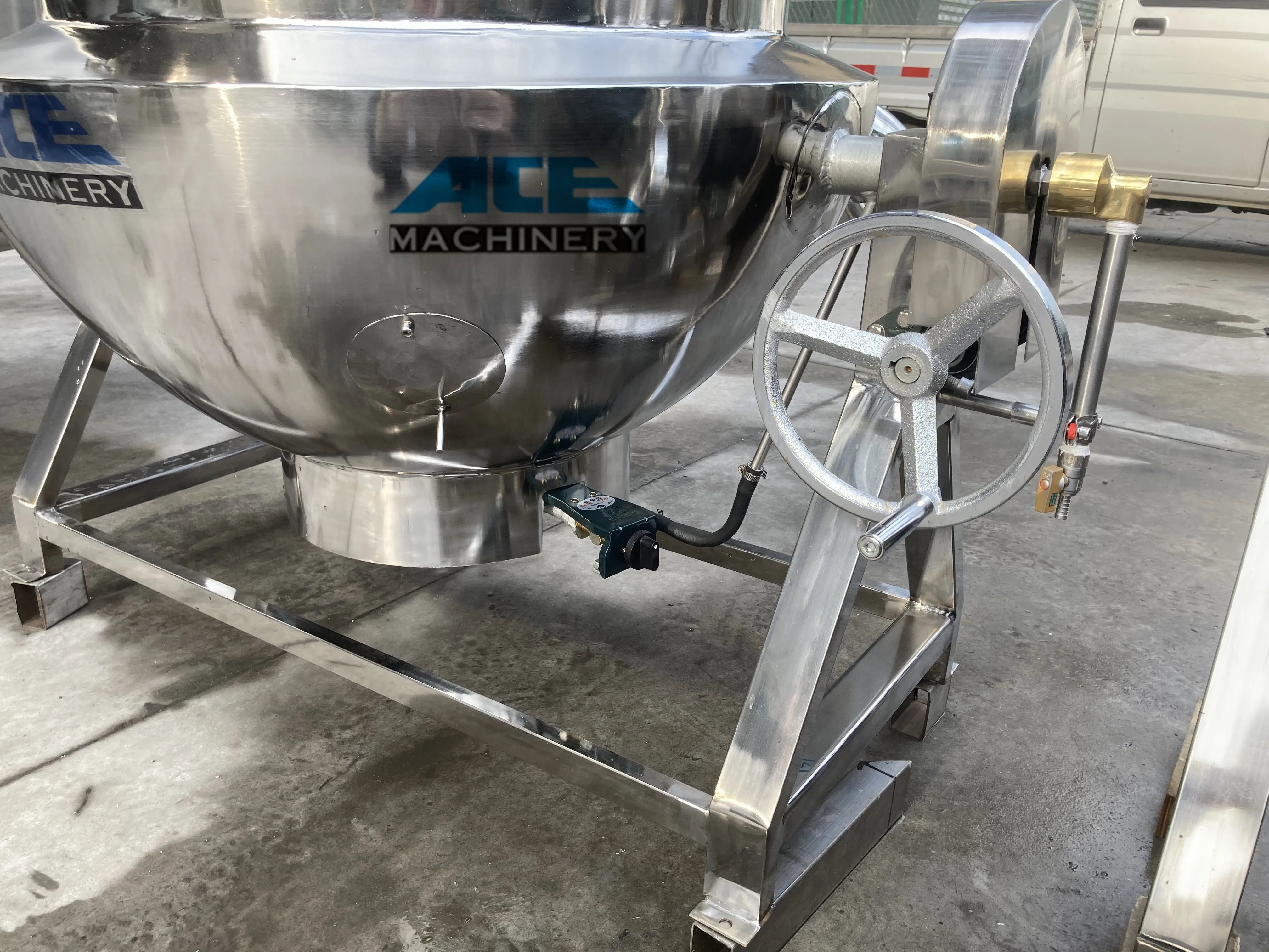Double Jacketed Kettle - 50L Gas Cooking Boiling Machine