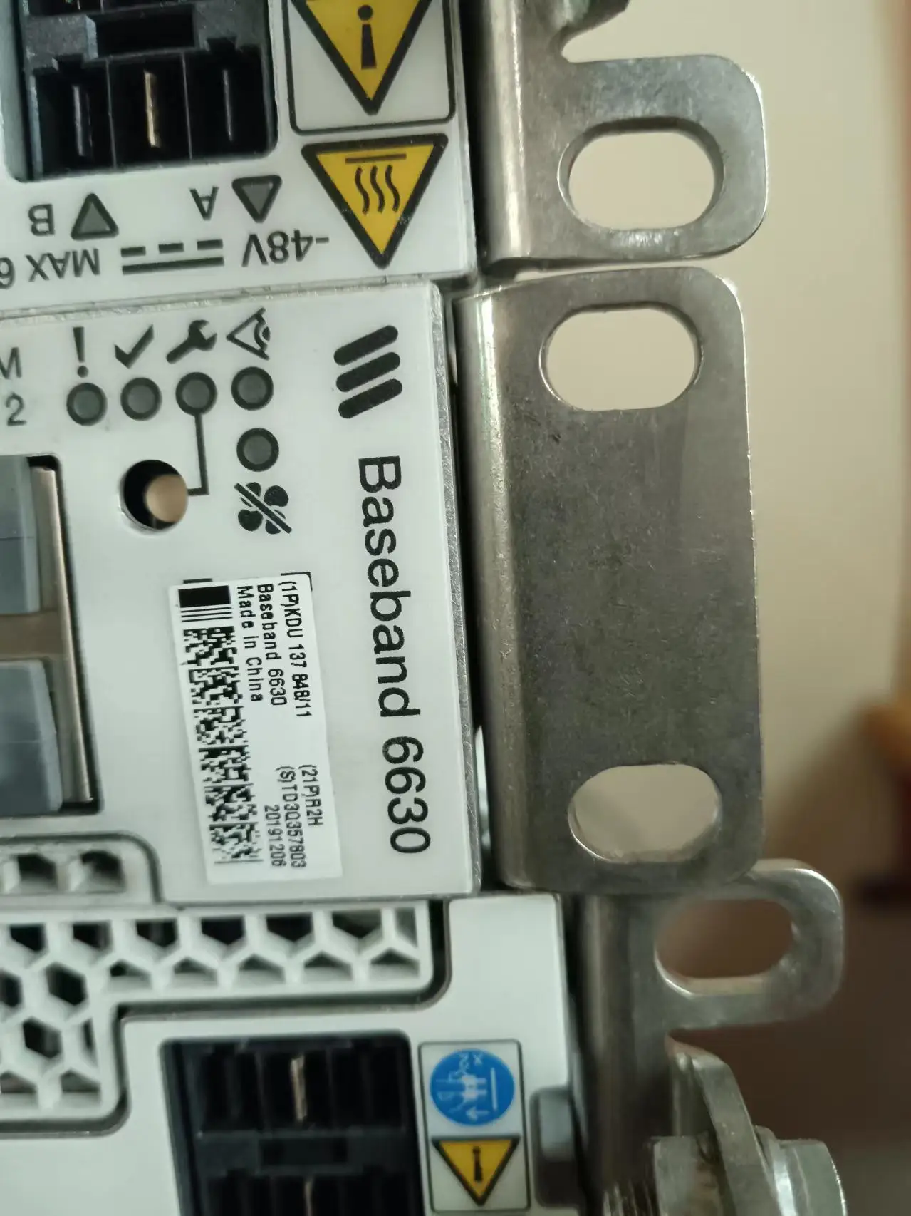 5g Distributed Base Station Rru 4t4r Band 7 For Bts Rru-e-q7(46)-4tr-dc ...