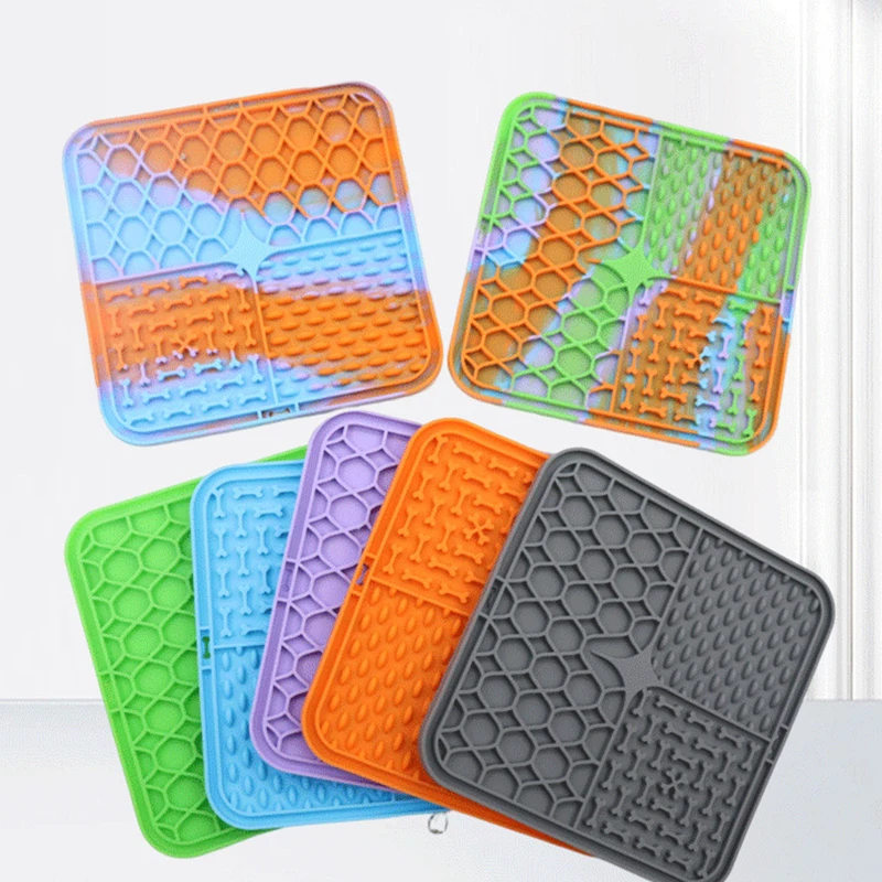 Eco-friendly Pet Slow Feeder Silicon Dog Mat Pet Dog Lick Pad Non-slip ...