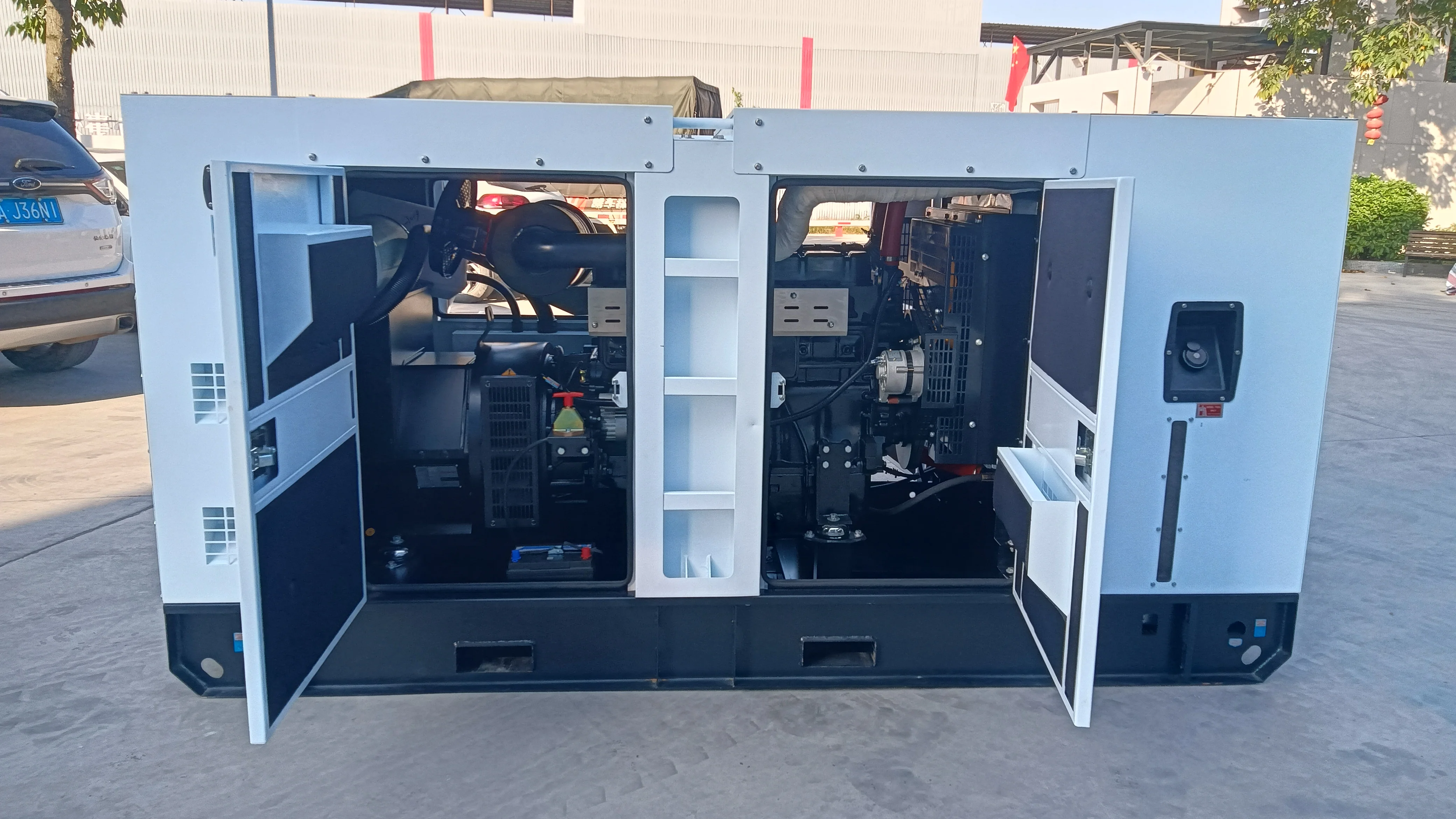 375kva/300kw Power Diesel Generator Genset Closed Type Water Cooled ...