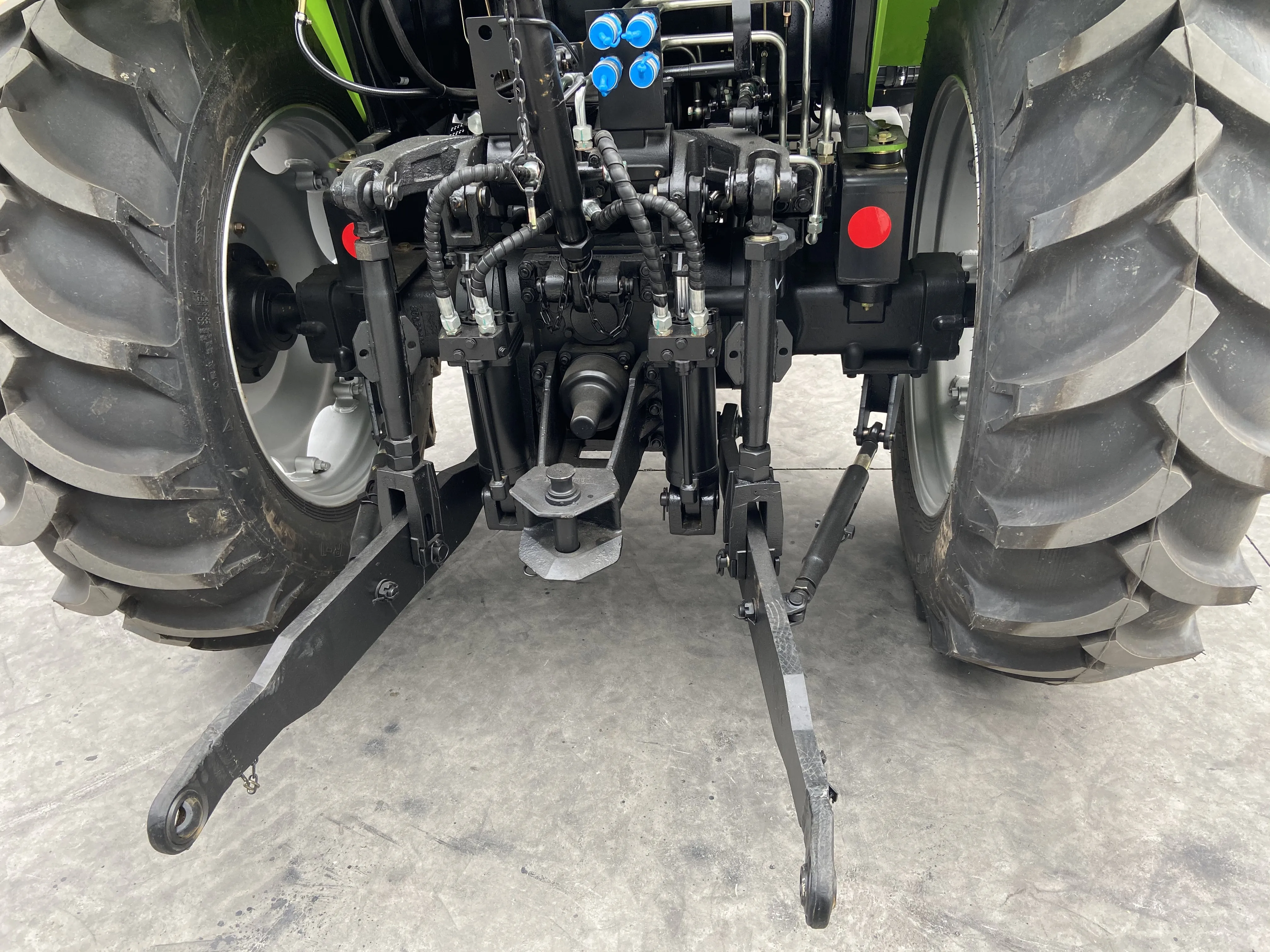 2021 Sinomada SD1404 Tractor - 140HP Farm Tractor with Spare Parts