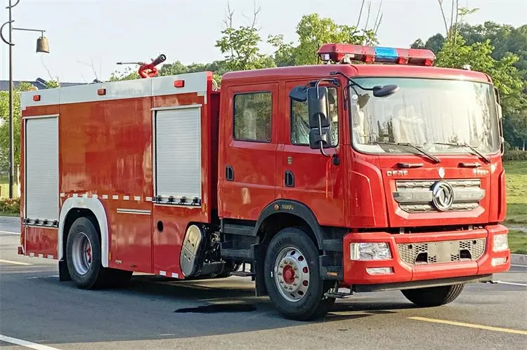 SINOTRUK HOWO 8x4 Fire Fighting Truck 25000 Liters Water Tanker Fire ...