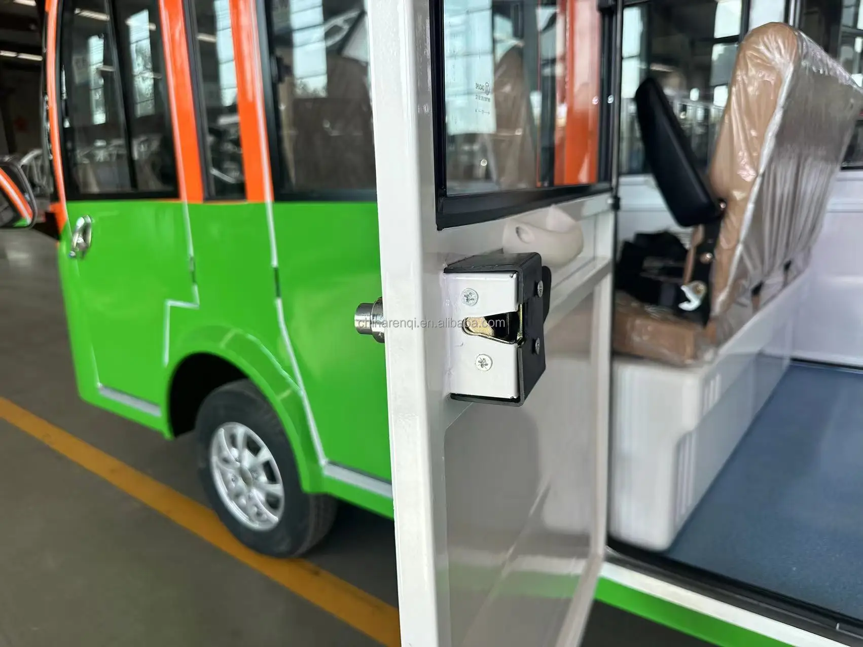 11 Seater Electric Sightseeing Bus - Smart & Safe Touring