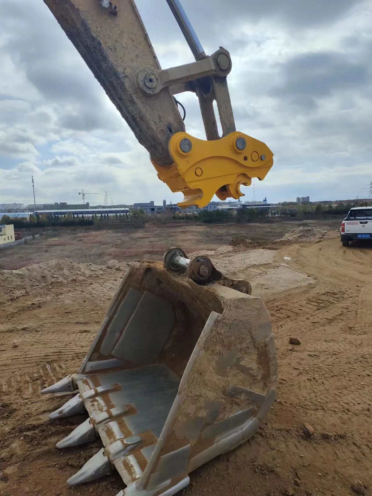 GJEM Safety Double Lock Hydraulic Quick Hitch Release Coupler for 1.5T ...