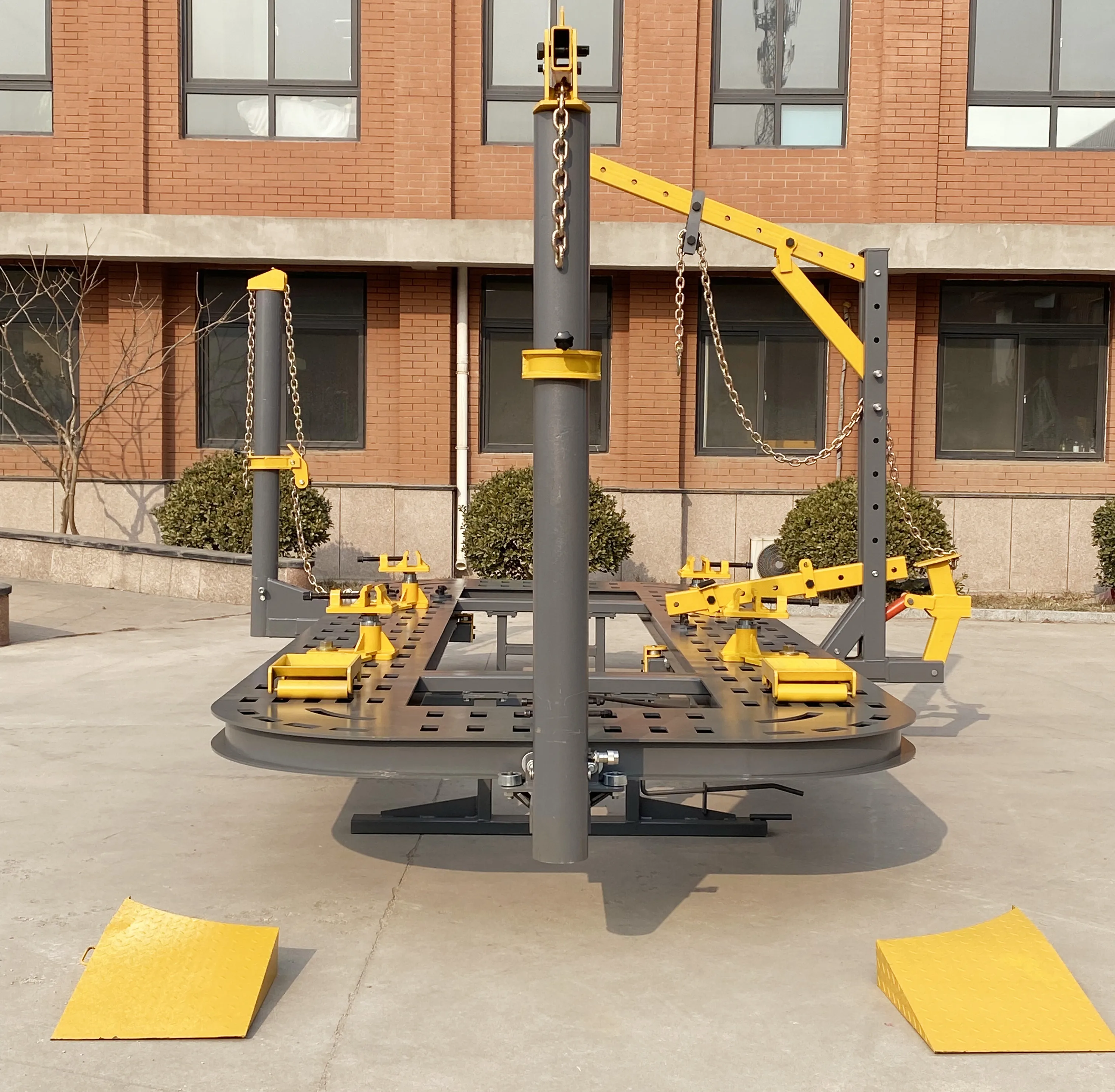 Car Frame Repair Bench Chassis Straightening Machine For Accident ...