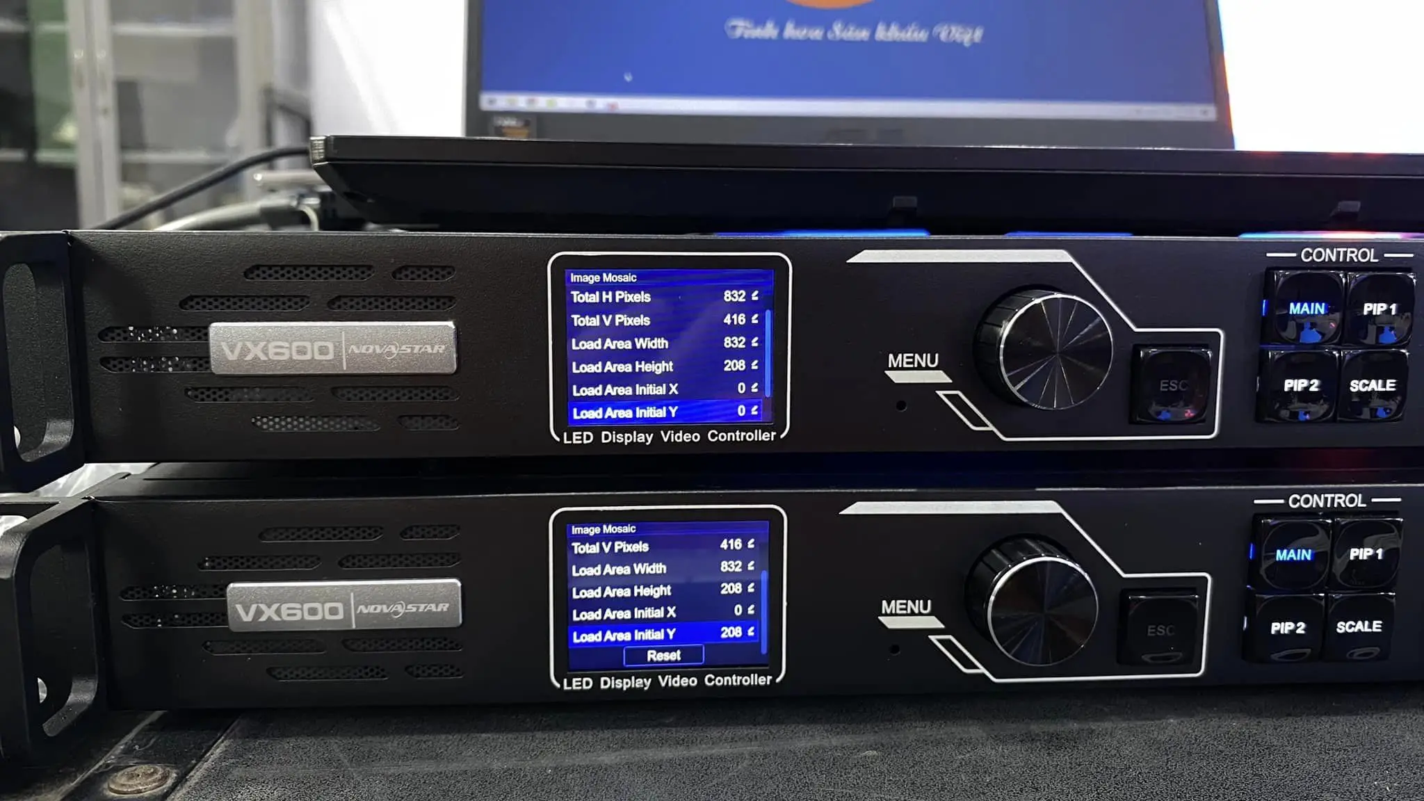 Novastar VX400 VX600 VX1000 Video Processors for LED Screens