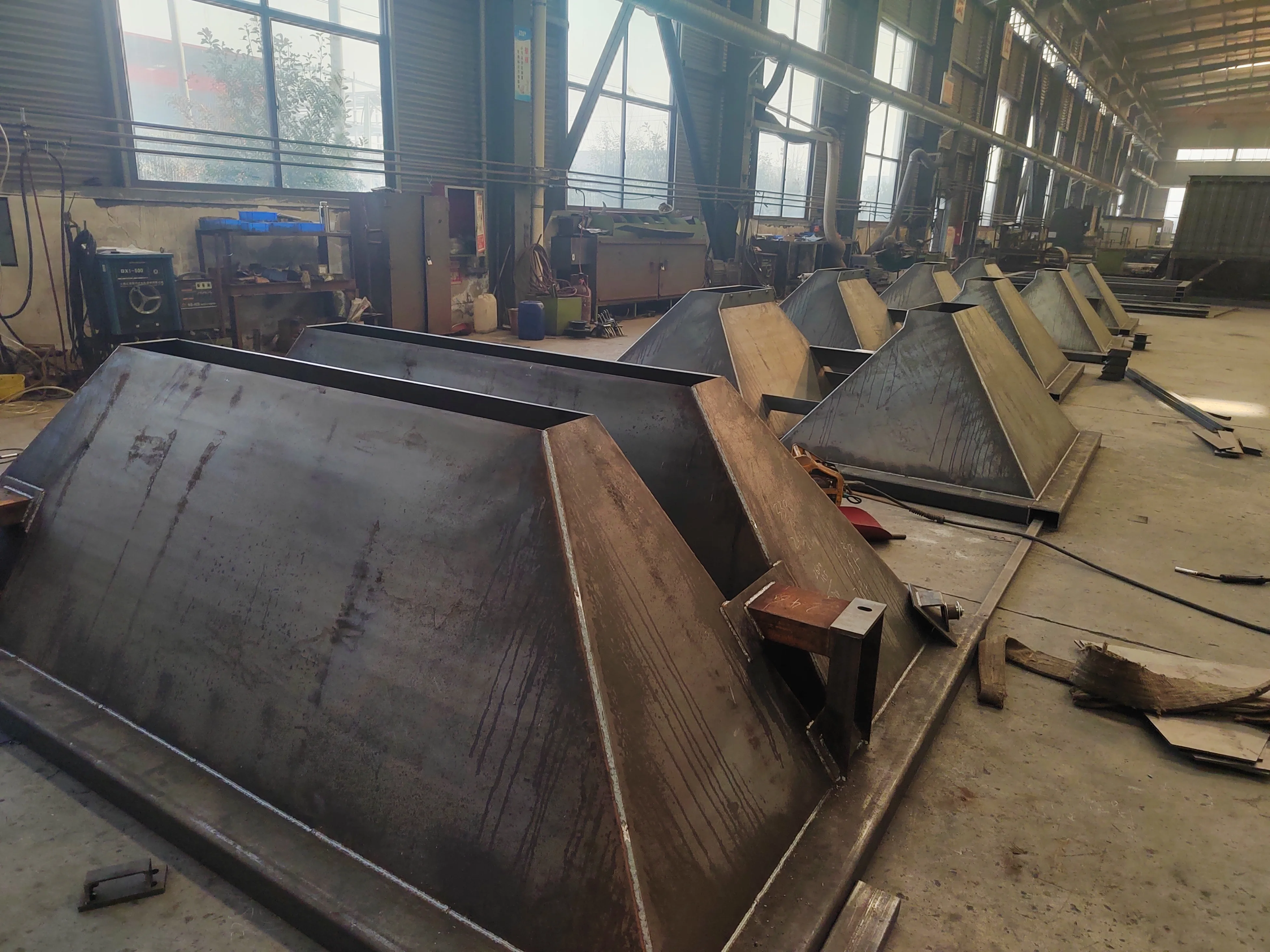 2 Bins 3 Hoppers Aggregate Concrete Batching Production Line PLD1200 ...