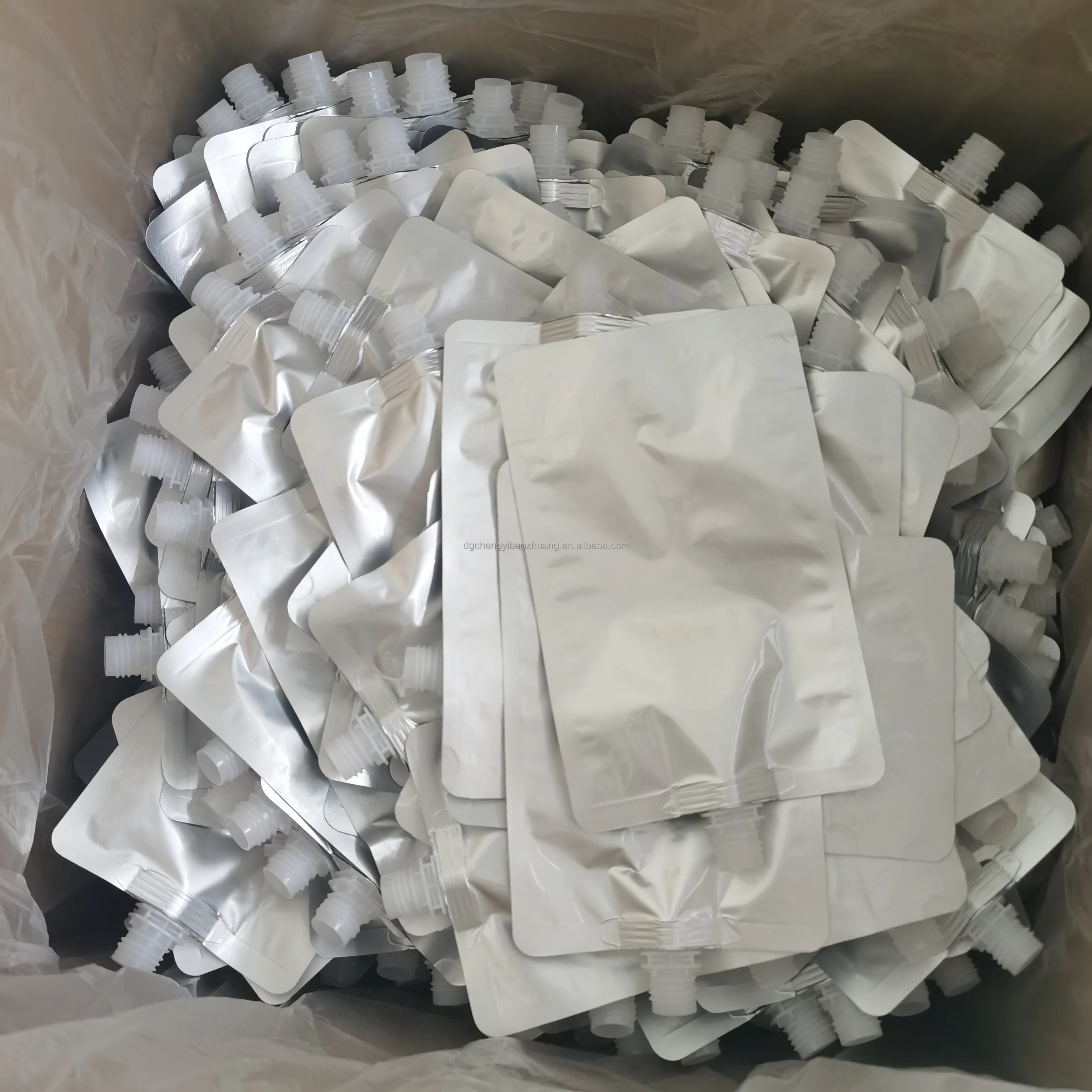 Custom 10g 20g 30g 50g 80g 100g Refillable Spouted Cosmetic Pouch ...