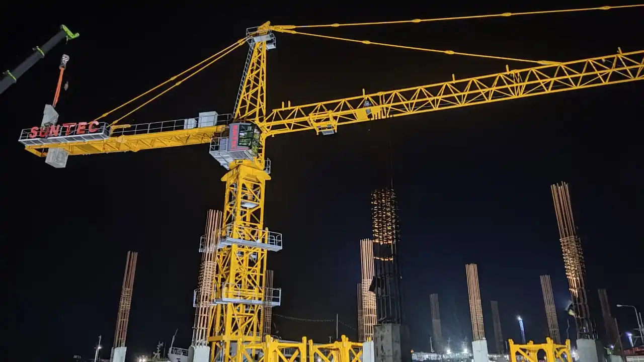 Chassis Tower Crane Foundation Qtz160 Tower Crane Design - Buy Tower ...