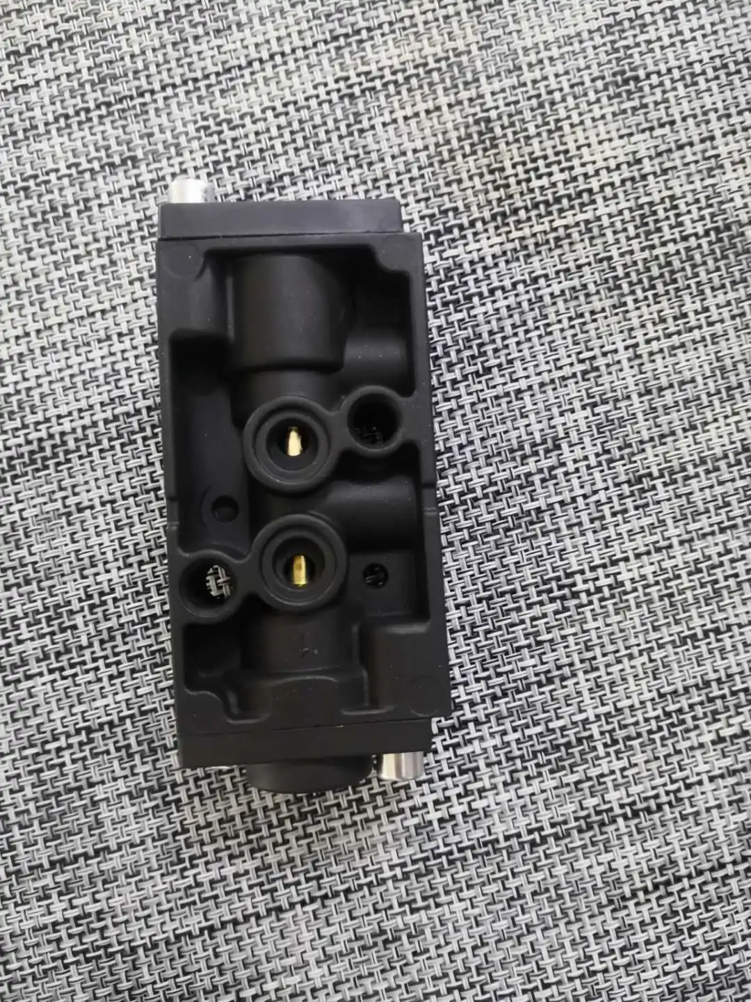 VIT-U Truck Air Brake Valve GEARBOX VALVE 0501215359 for IVE 42558601 ...