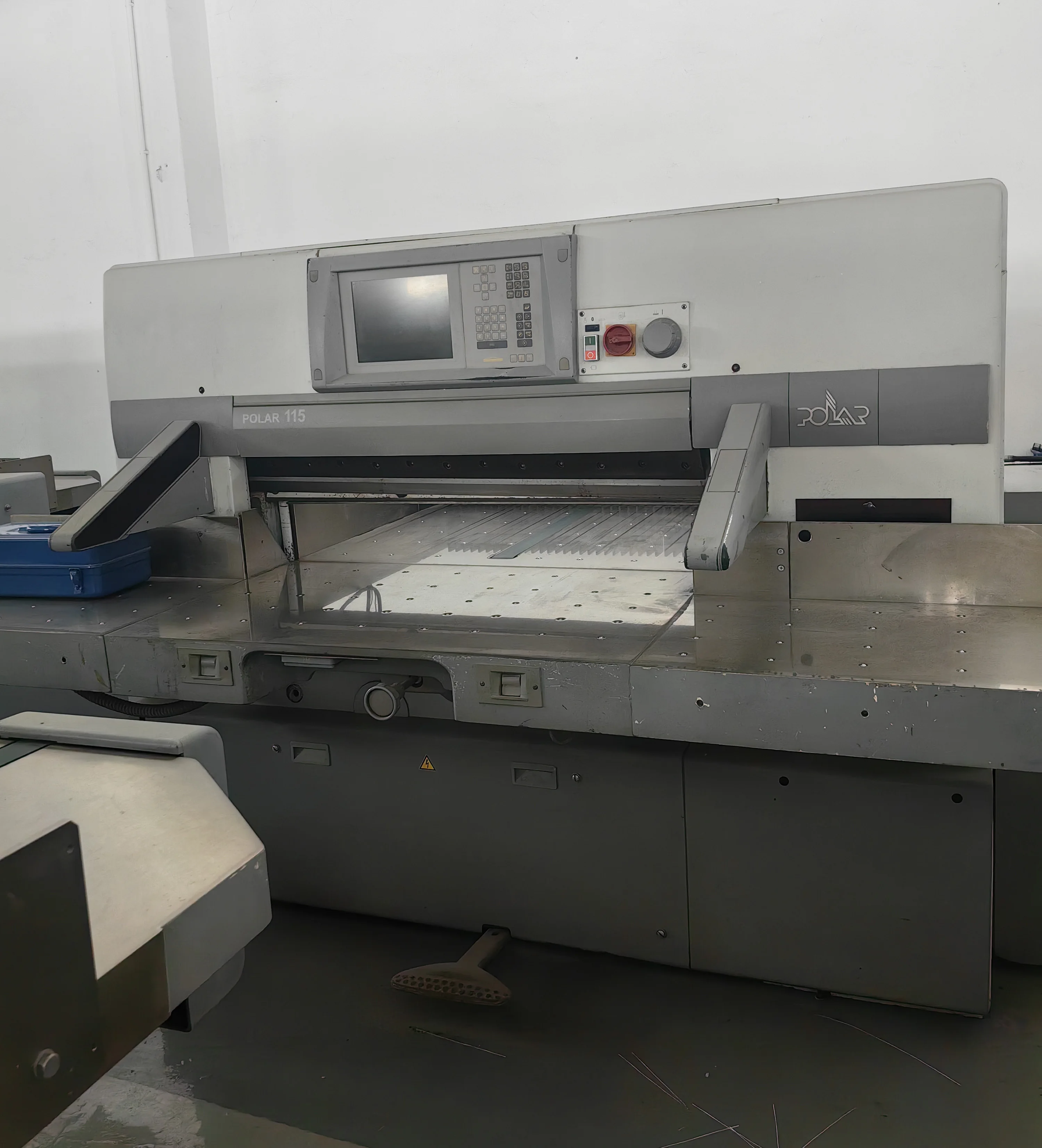 920mm Factory Direct Sale Book Cutting Machine - A4 Paper Cutter