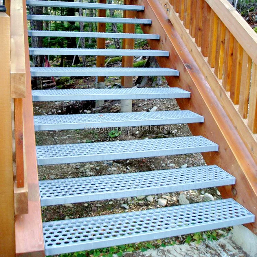 Durable Outdoor Industrial Platform Perforated Metal Stair Tread