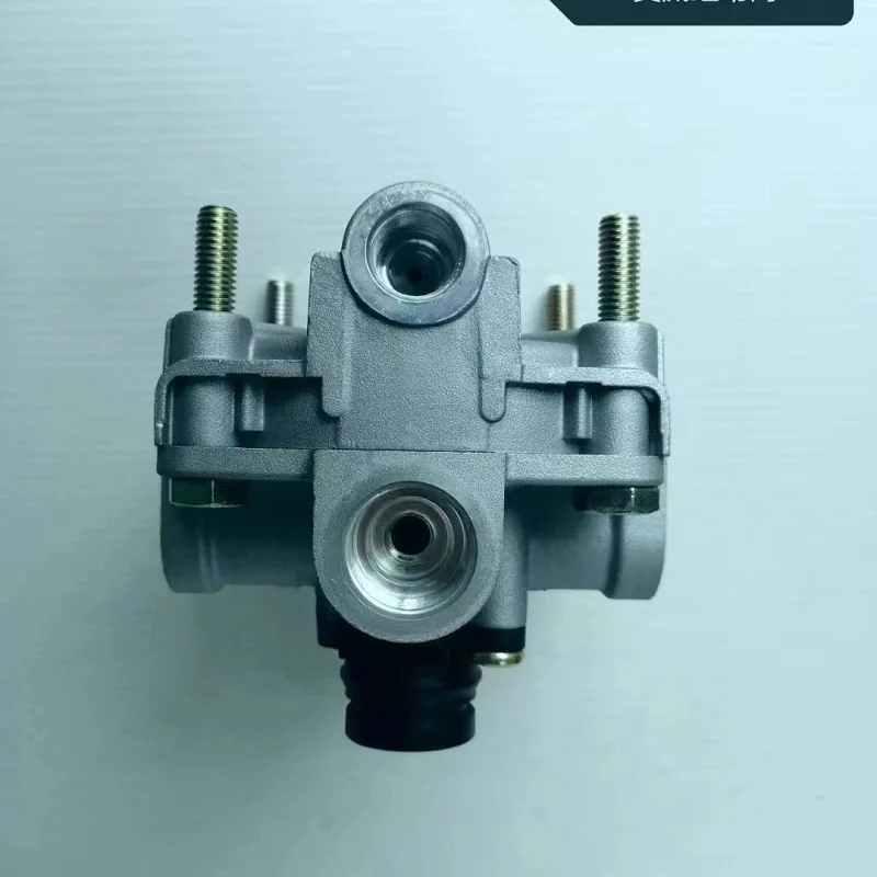 Dongfeng OEM Relay Valve for Shacman Sinotruk Truck Chassis Spare Parts ...