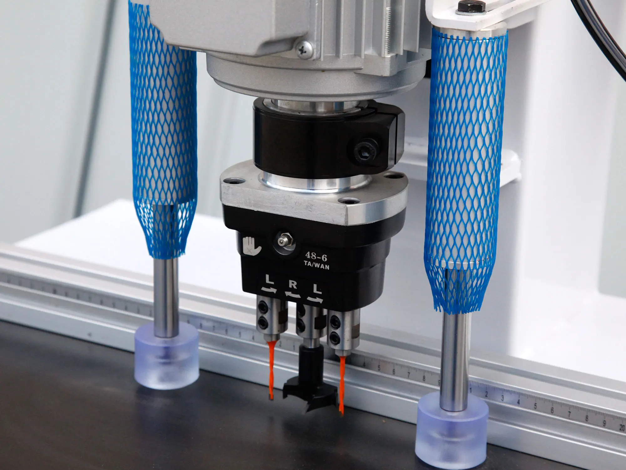 Automatic Vertical Single Head Cabinet Hinge Drilling Machine Hinge ...