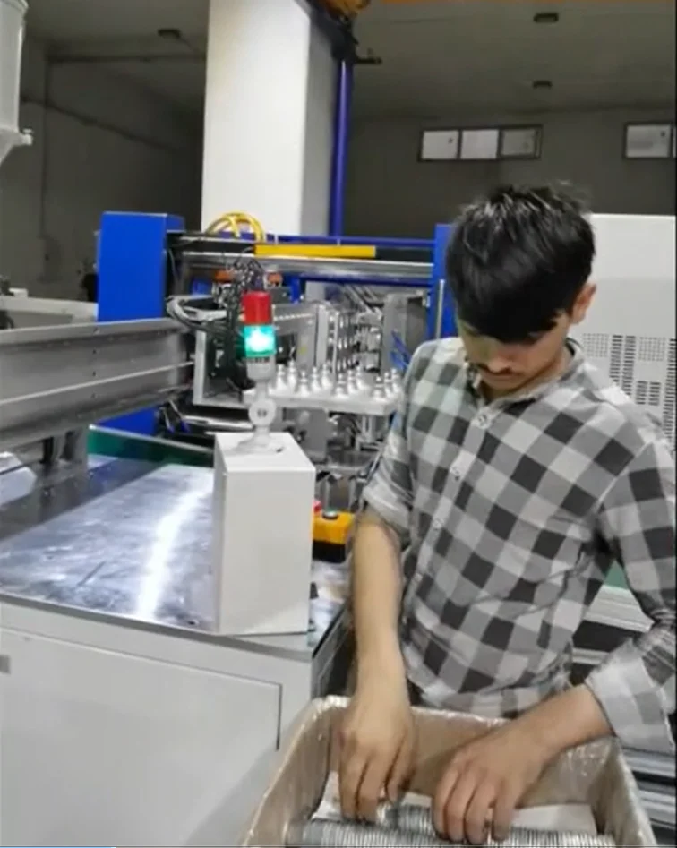 Zhenhua Fully Automatic Injection And Blowing Machine For Led Pc A60 ...