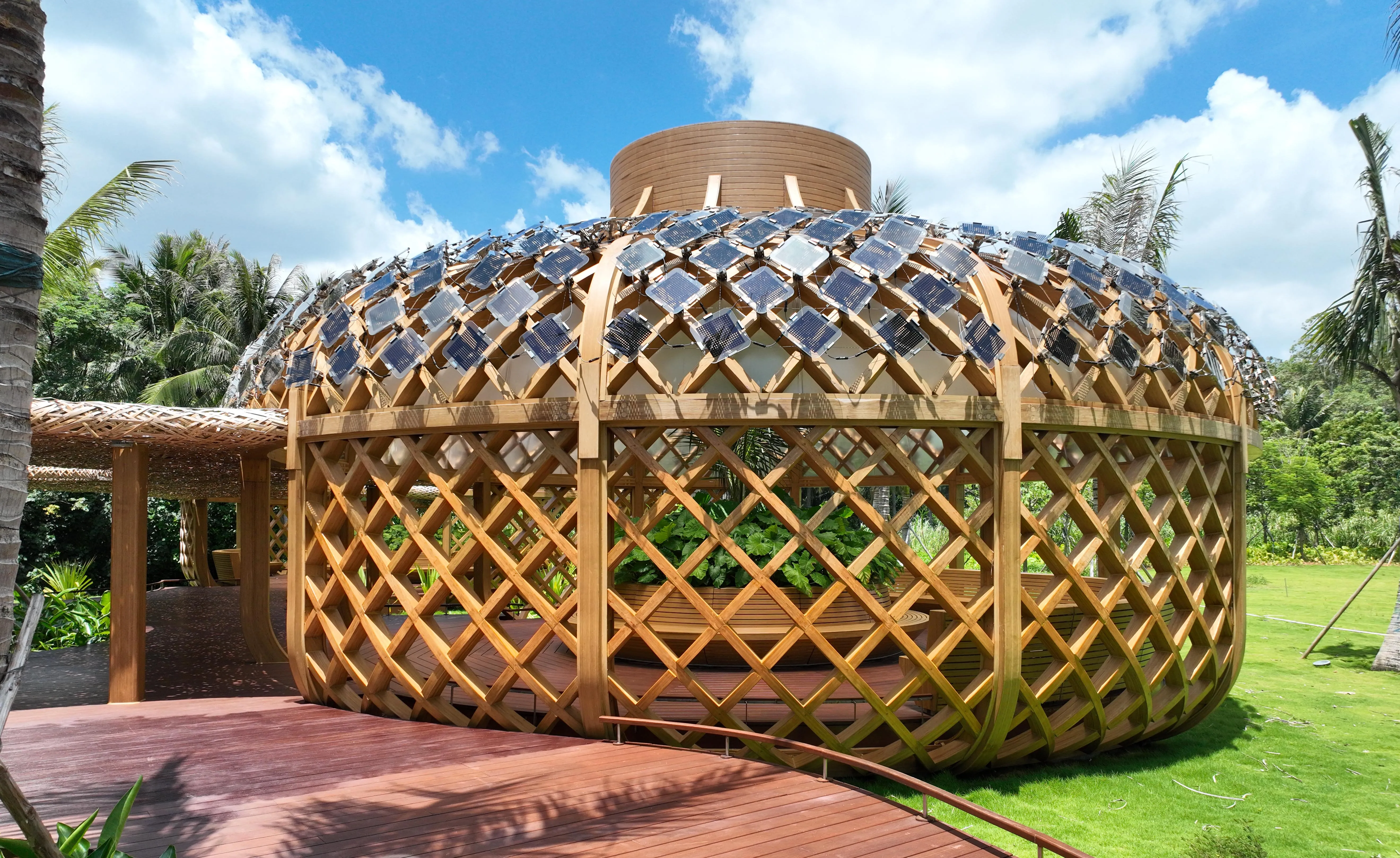 Modular Prefab Native Looking Luxury House Prefab Bamboo Wooden Lake ...