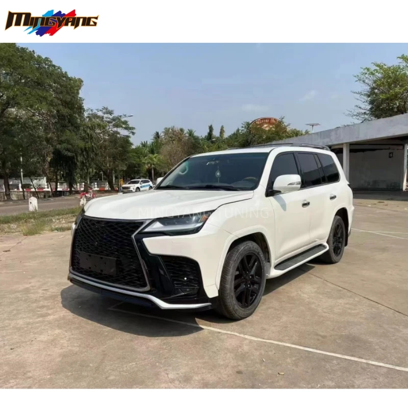 Lexus LX570 Facelift Body Kit - Upgrade Your Vehicle
