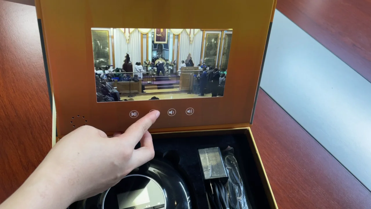 Custom Hand Made White Cardboard Paper Box 7 Inch Lcd Display Video ...