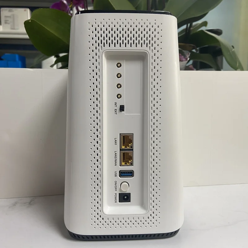 5GEE Router - 4.67 Gbps Wifi 6 CPE with Easy Mesh & Voip