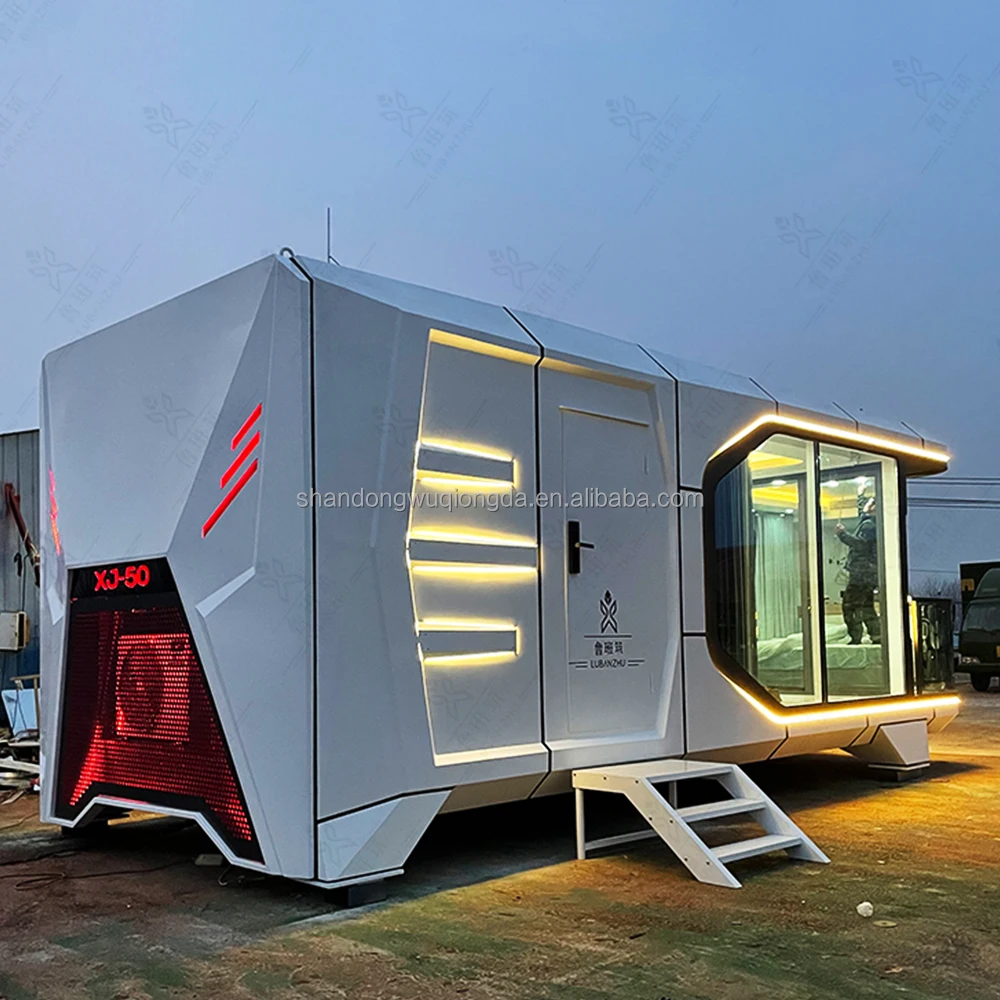 Customize 40ft 20ft Portable Mobile Glamping Space Capsule