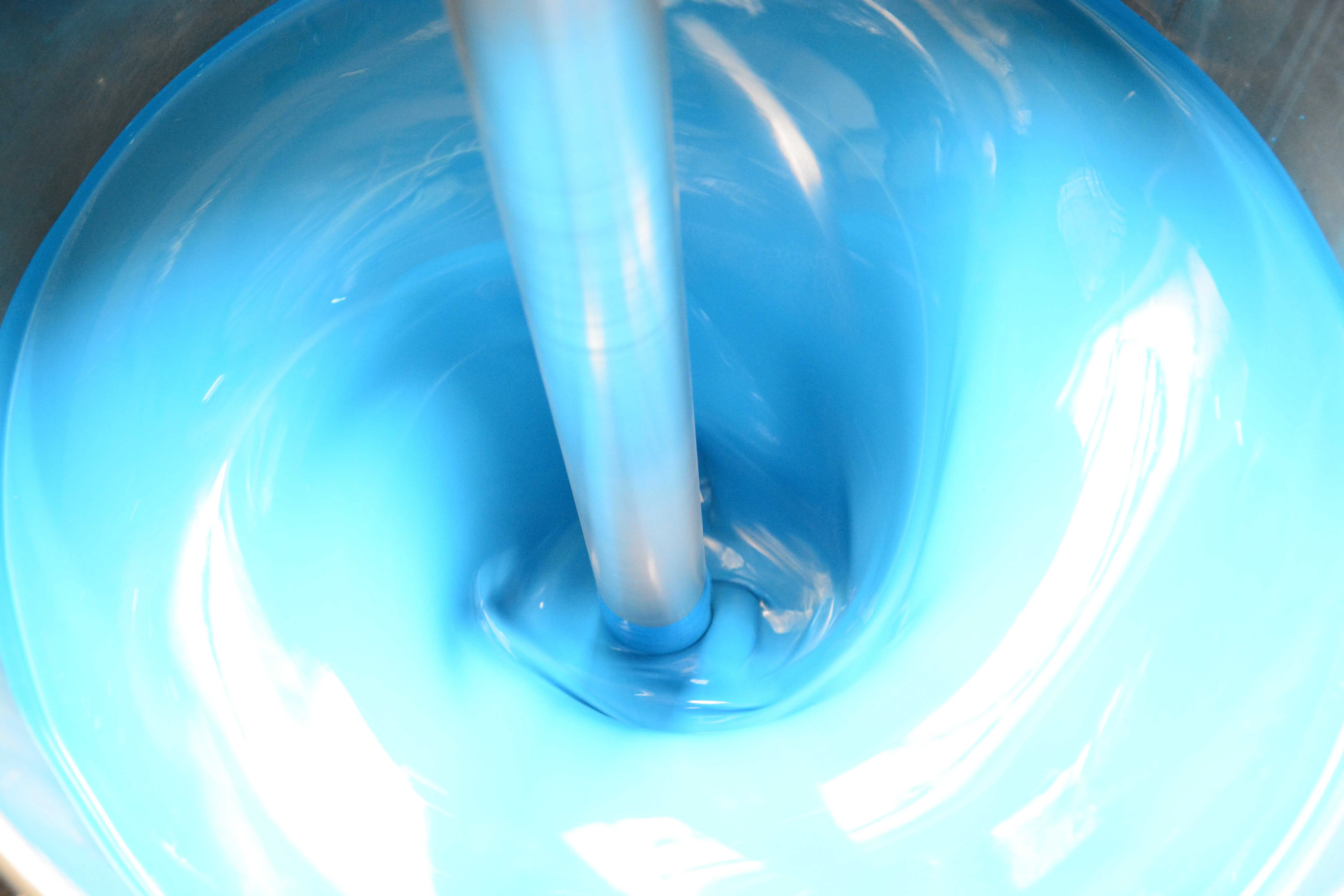 Stabilizer Additive for Solvent-Based Polyurethane Coatings