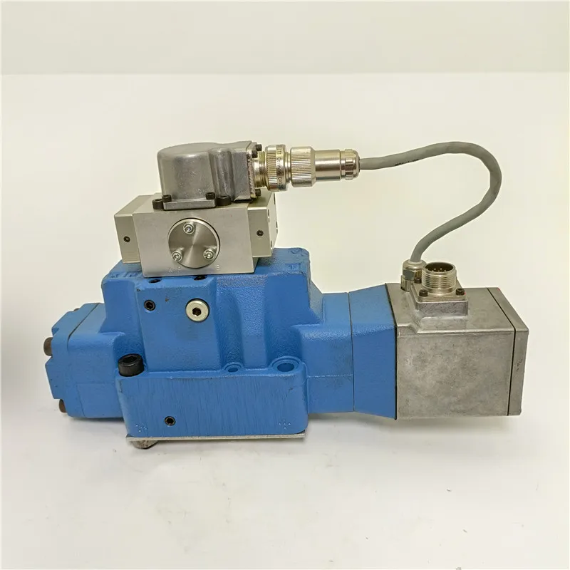 D662 Direct Drive Servo Valve D662 -4024 D02HABF6VSM2-A D662-4024 ...