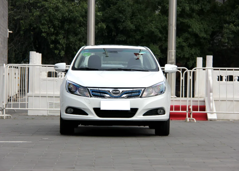 Byd E5 2016-2018 High Performance Compact Car 305km 400km Pure Electric ...
