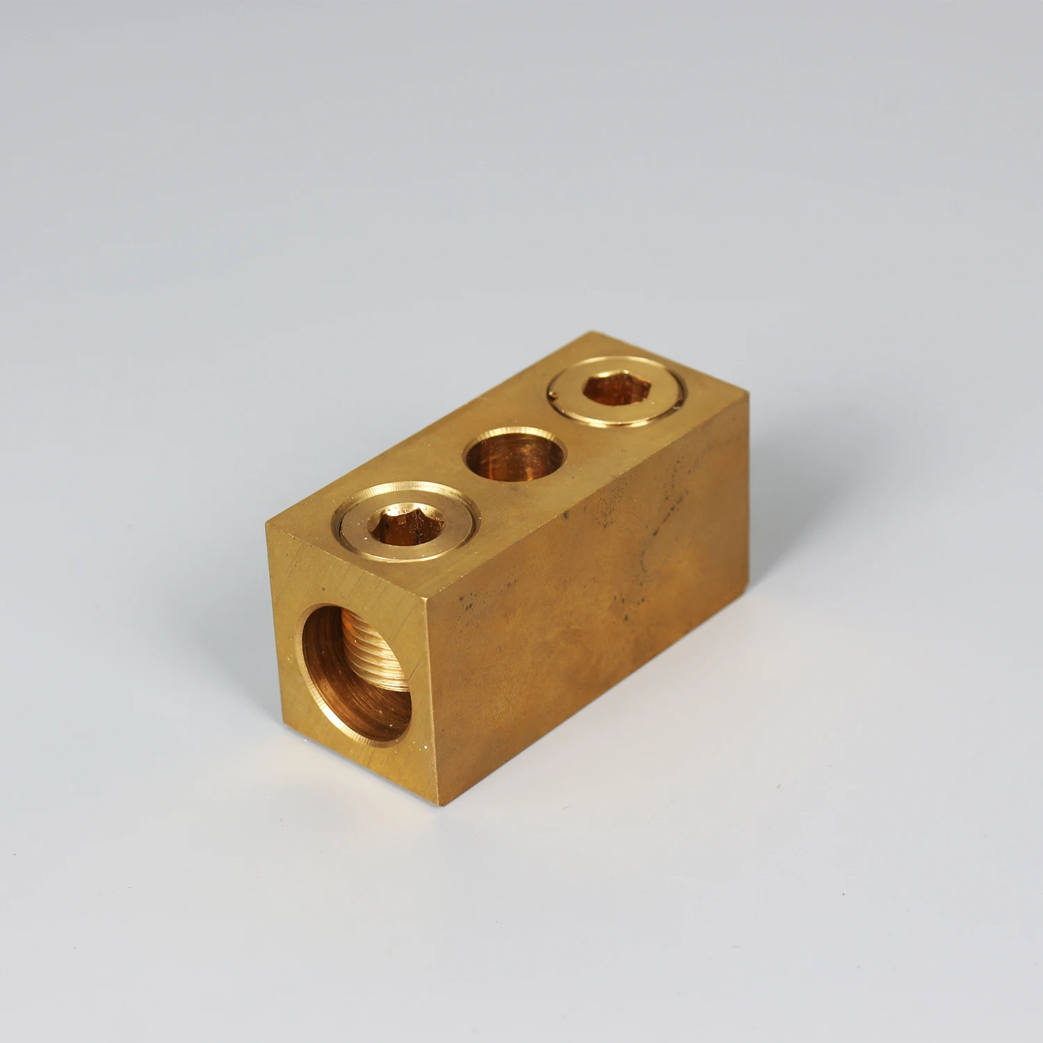 Alloy Wiring Lugs Terminals - Copper Pillars & Mechanical Lugs