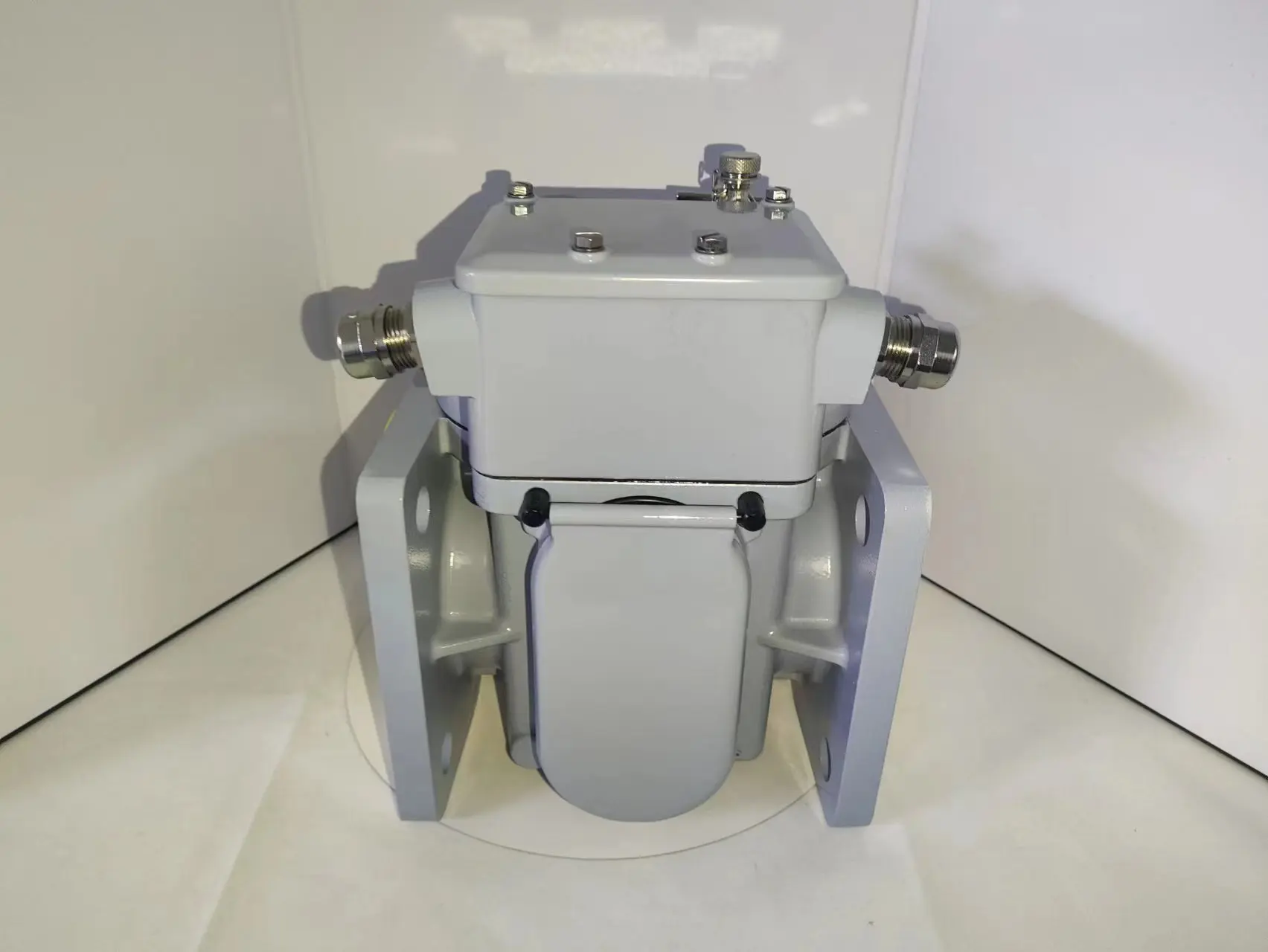 Emb Double Float Buchholz Relay 63 Bc80 63-3.28.33.41.0243 - Buy Emb ...